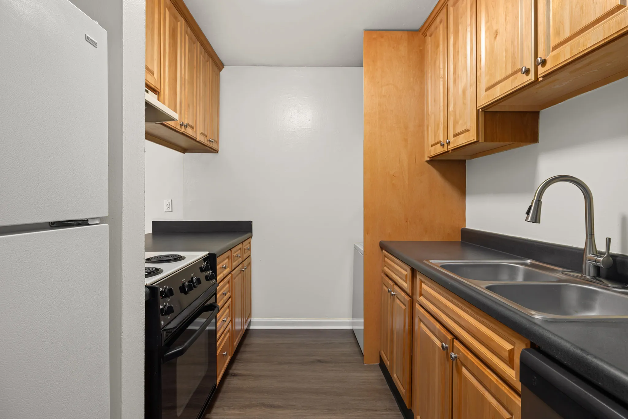 Two Bedroom Garden | 2 Bed Apartment | Stonegate Apartments