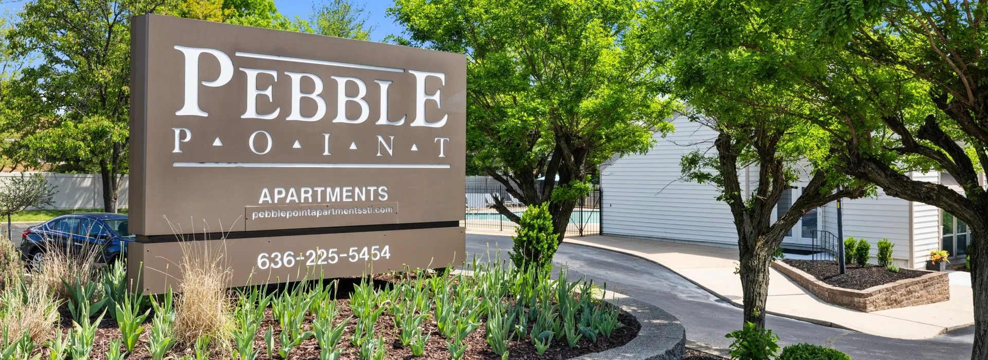 Pebble Point Apartments in Manchester, MO | Official Site