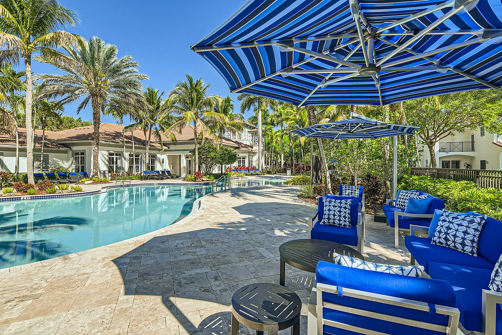 Photos & Tours: Upscale Midtown Plantation Apartment Living