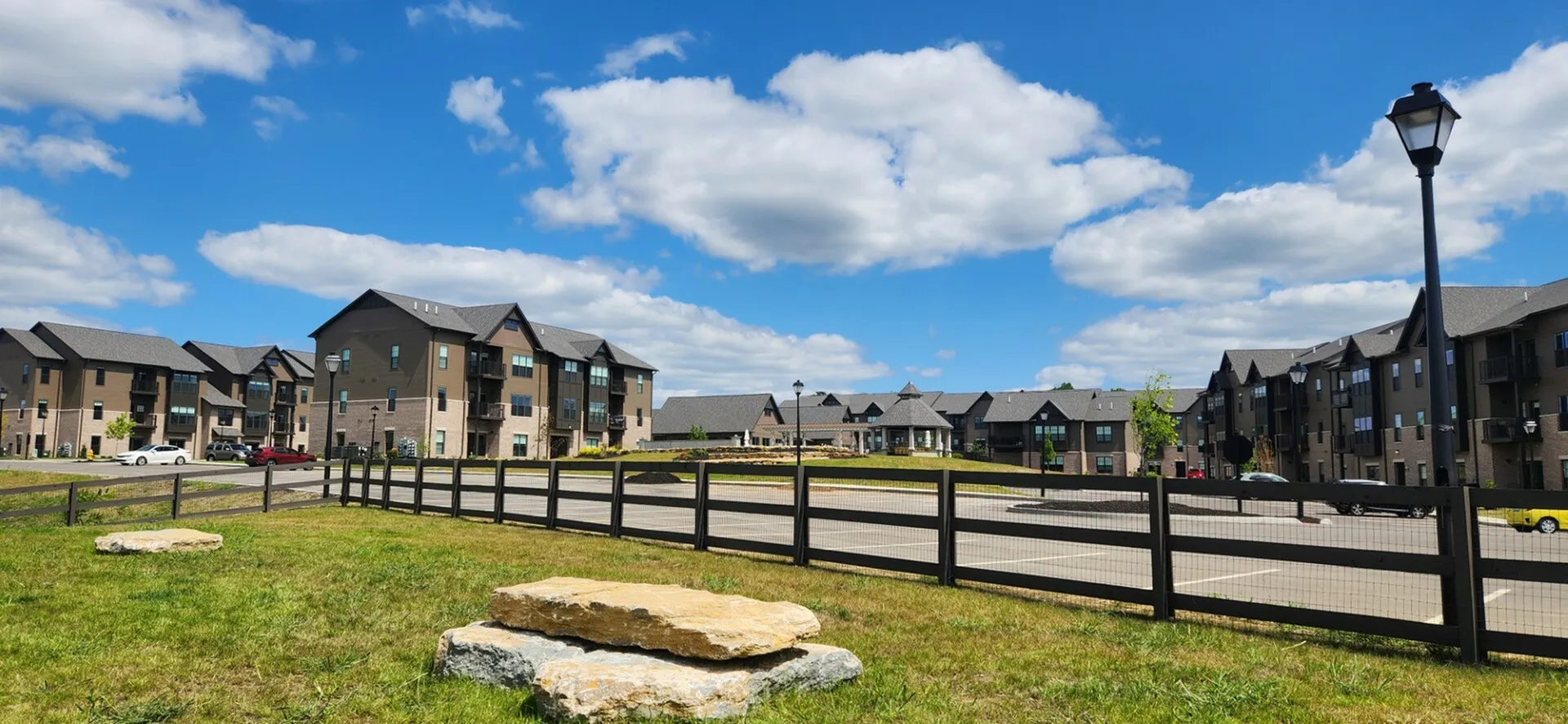 Photo Gallery | Vicinity at Memorial Pointe - Southgate, KY