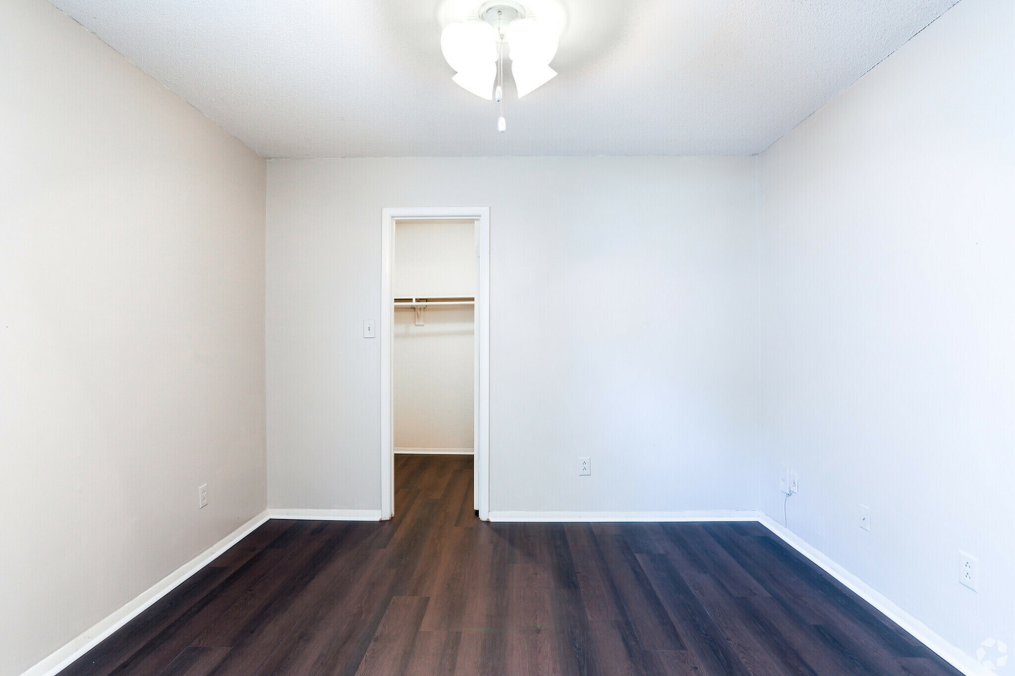 View Photos | Shadowood Apartments