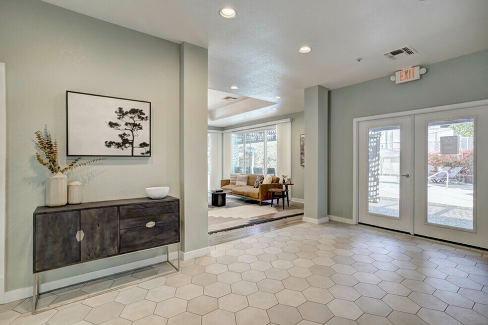 View Photos & Take A Virtual Tour | The Brookside Apartments