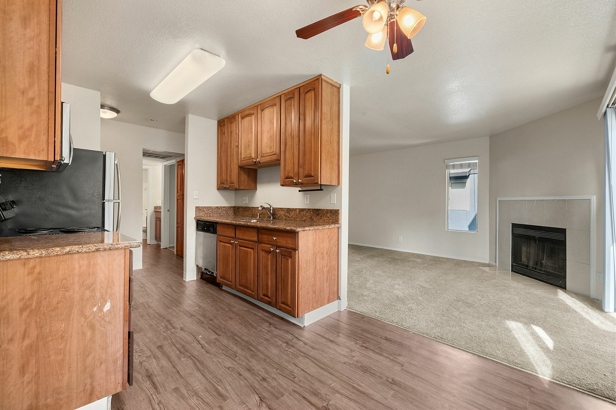 View Photos | Pacific Commons