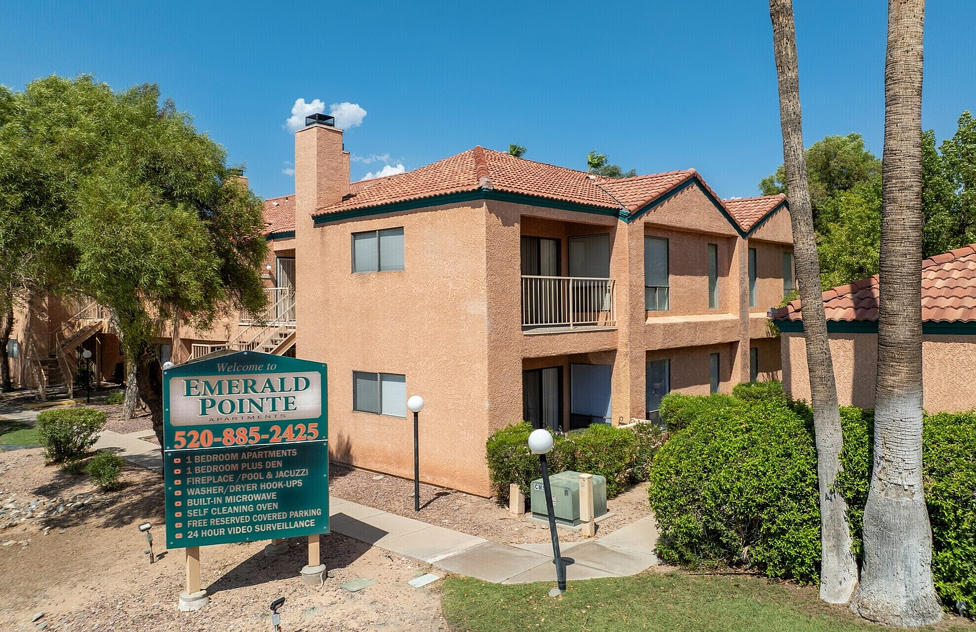 View Photos | Emerald Pointe Apartments