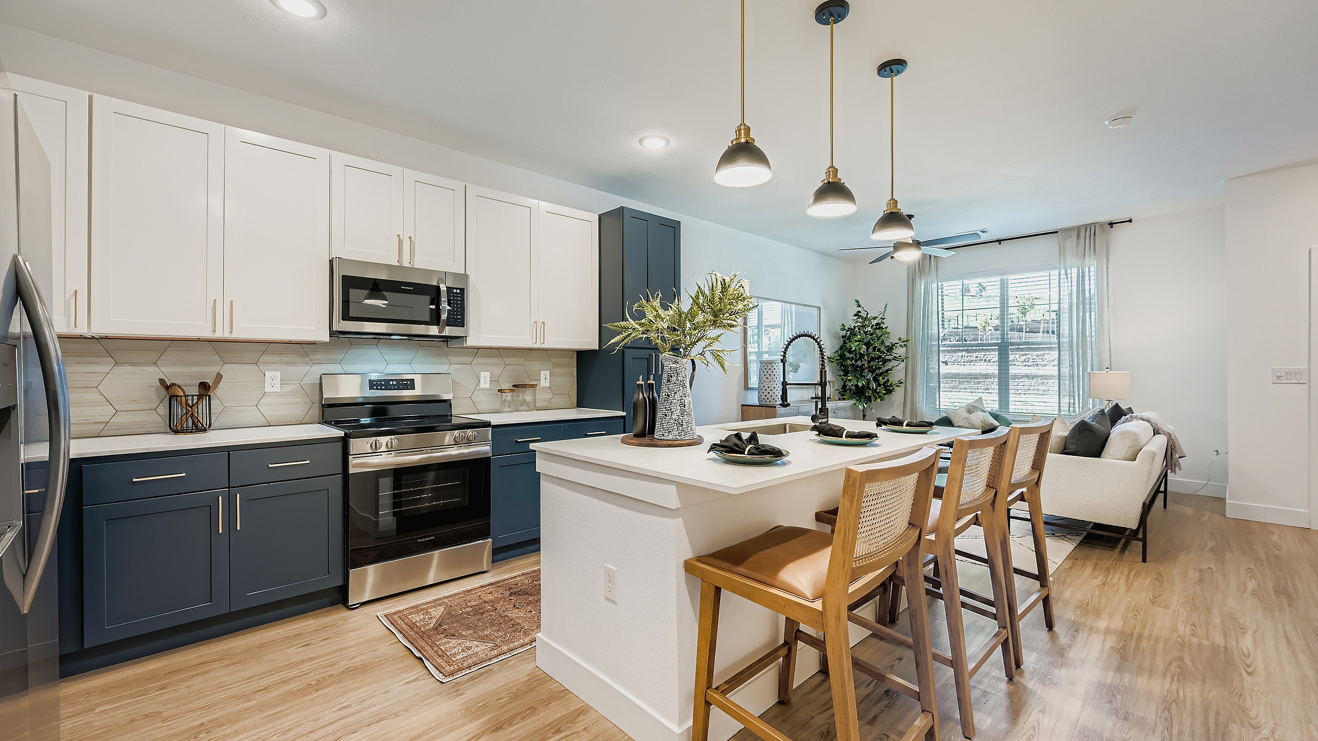 Ara Townhomes & Flats | Apartments For Rent In Castle Rock, CO