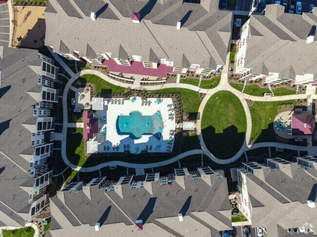 Cambridge Square Apartments – Convenient amenities include resort-like ...