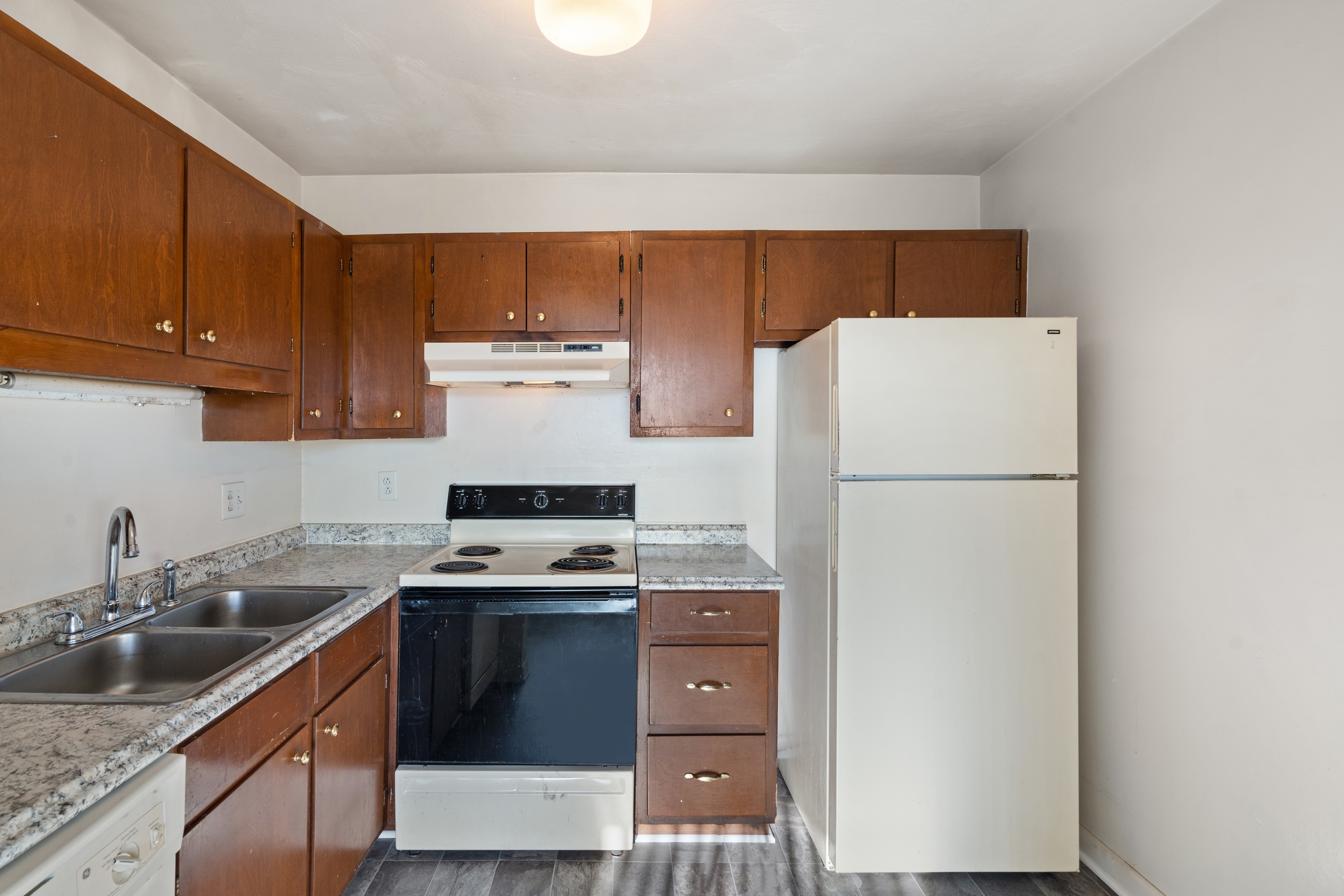 View Photos | Countryside Estates | Countryside Estates Apartments