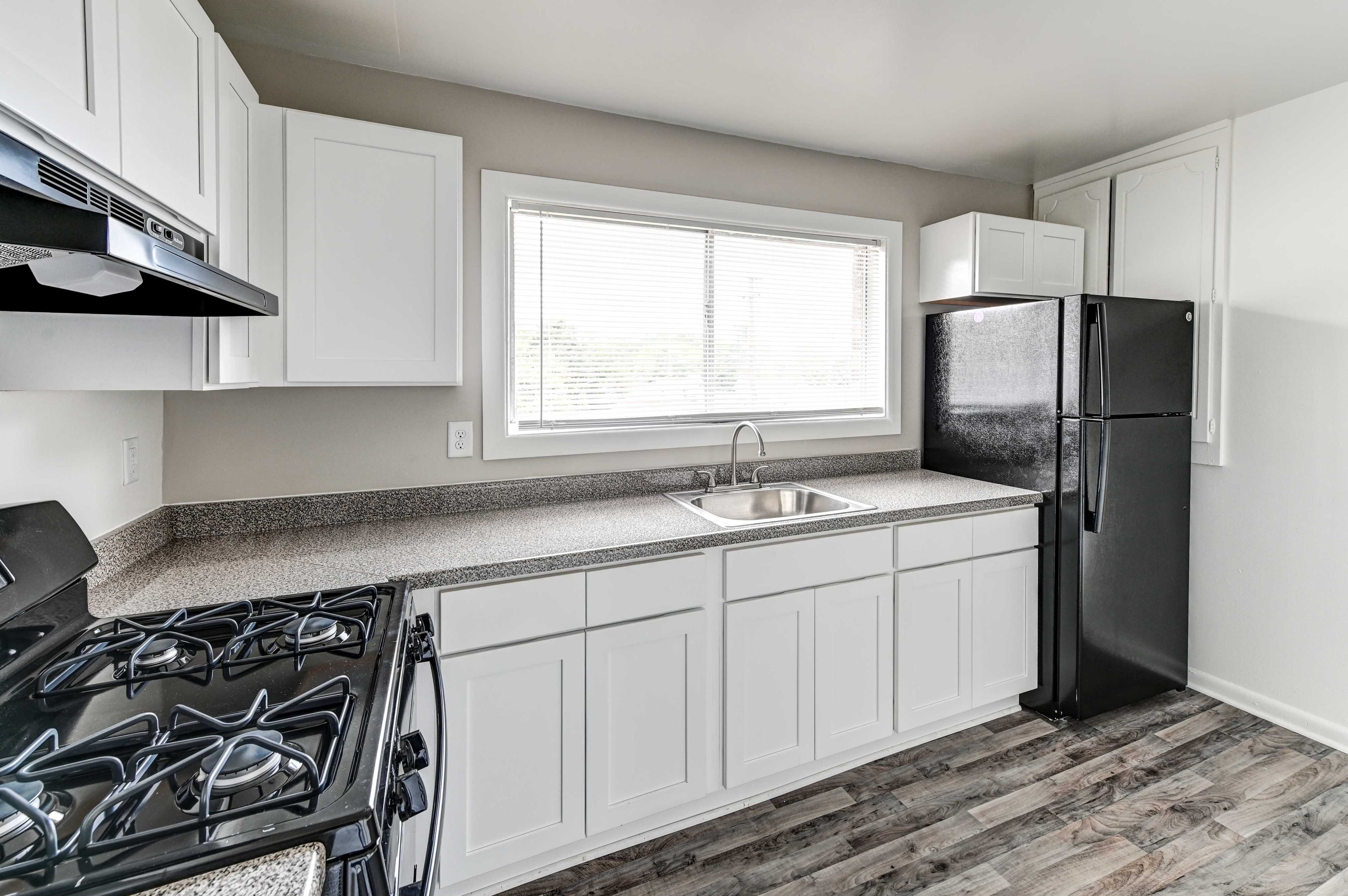 View Photos | Summit Pointe Apartments