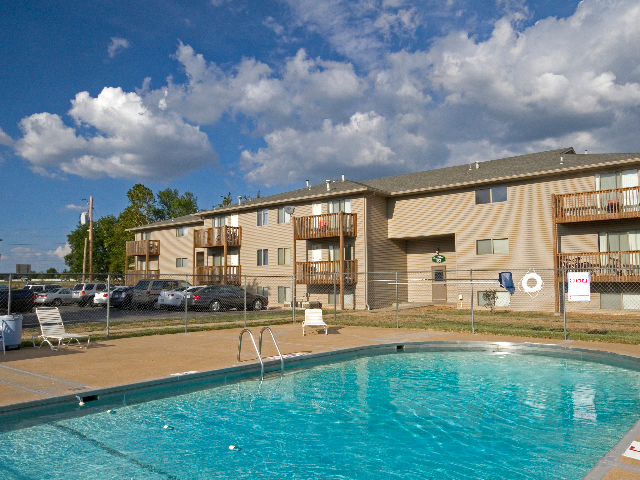 View Photos & Take A Virtual Tour | Quail Ridge East Apartments
