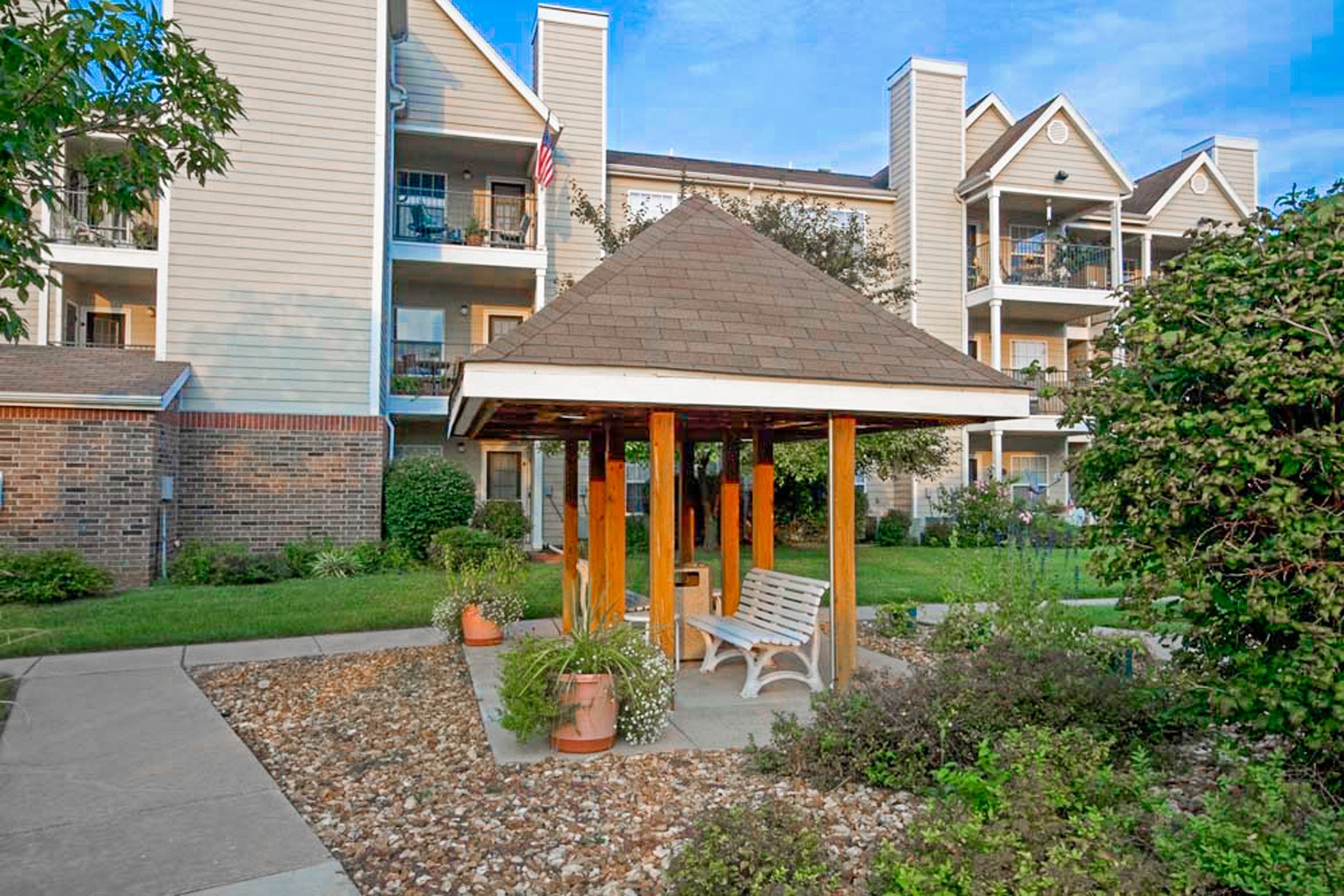 View Photos | Cobblestone Village, 55+ Community