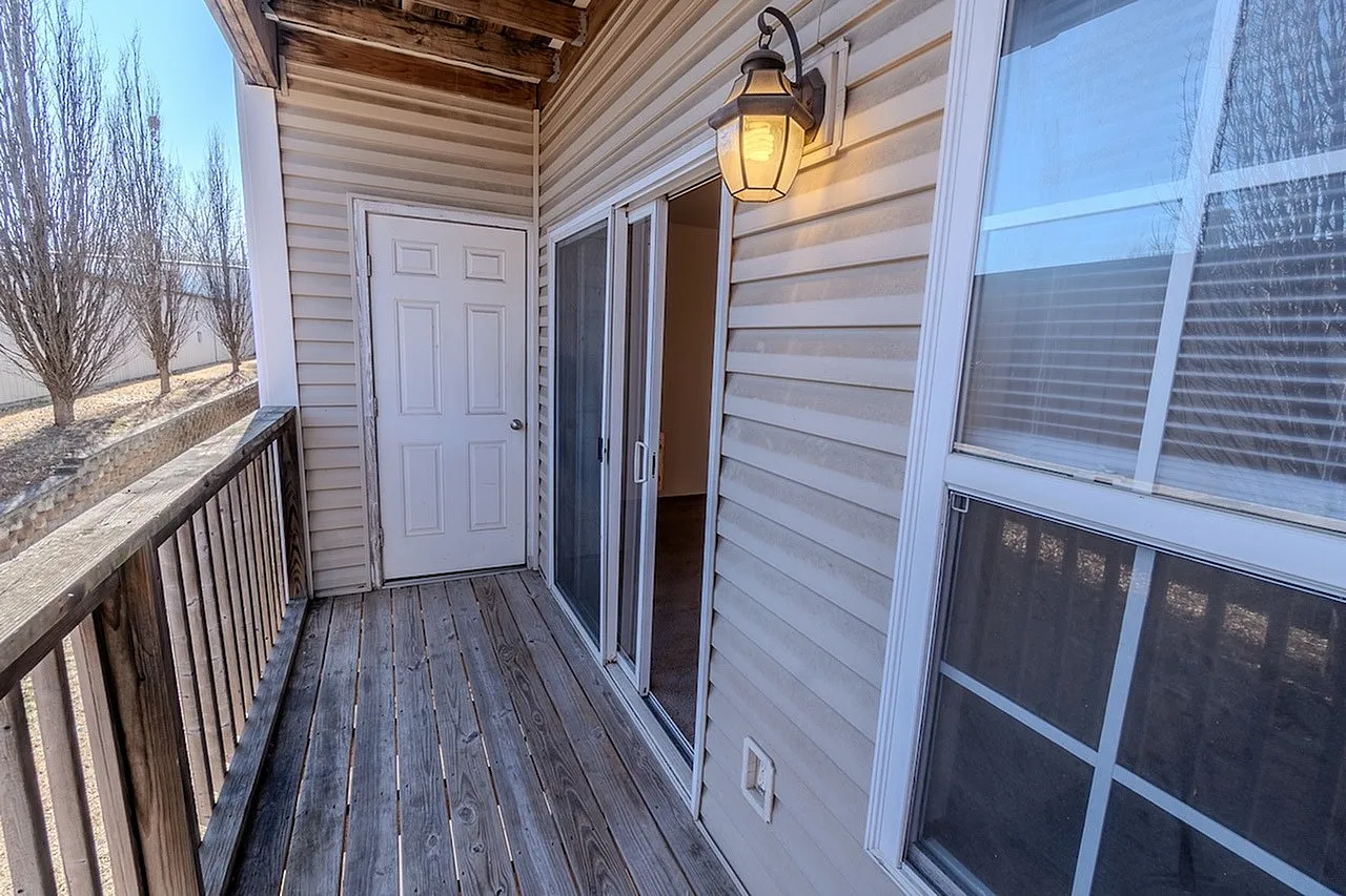 View Photos & Take A Virtual Tour | Plainview Park