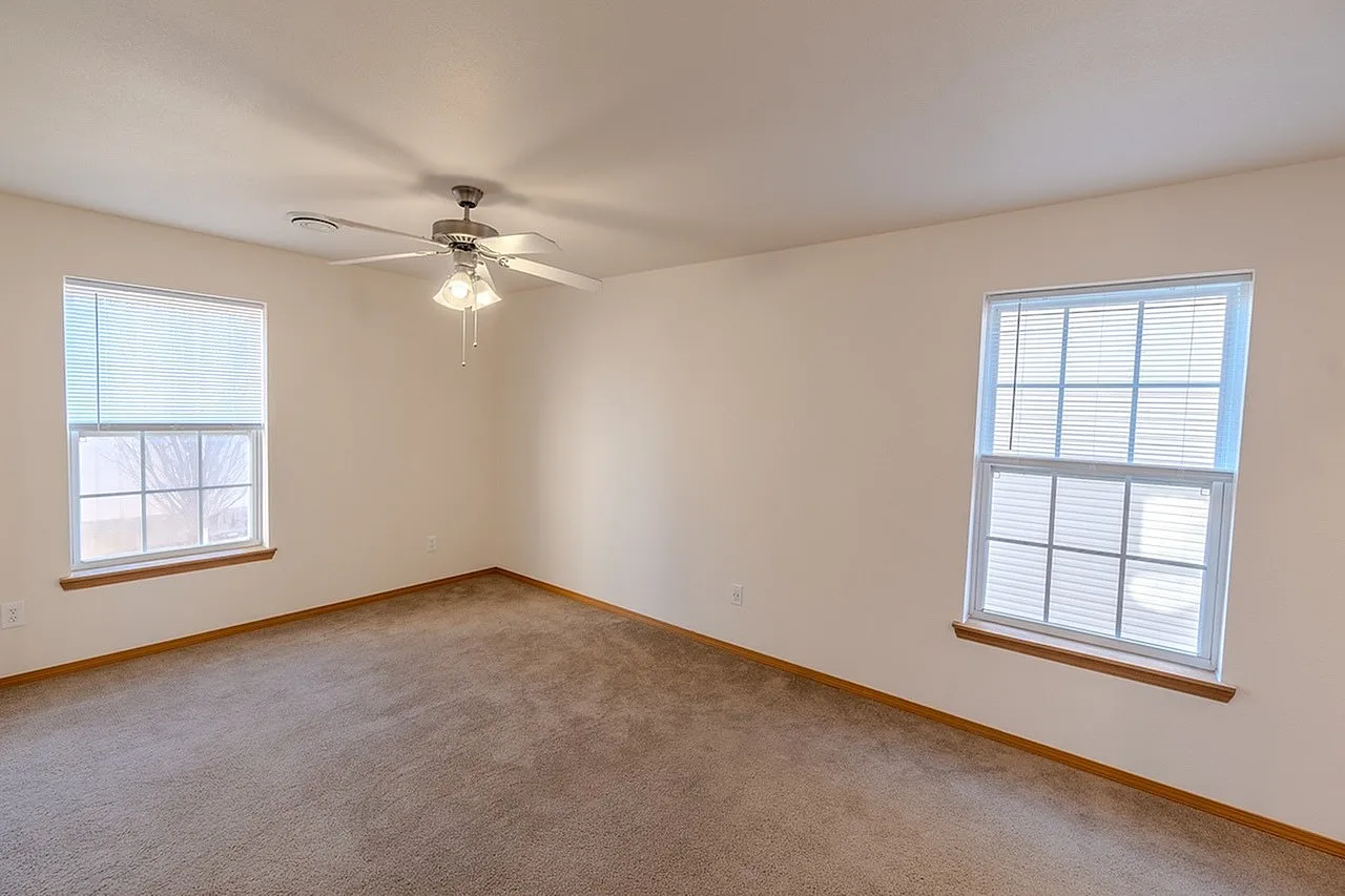 View Photos & Take A Virtual Tour | Plainview Park