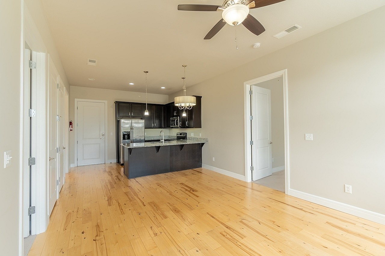 View Photos & Take A Virtual Tour | Chesterfield Lofts