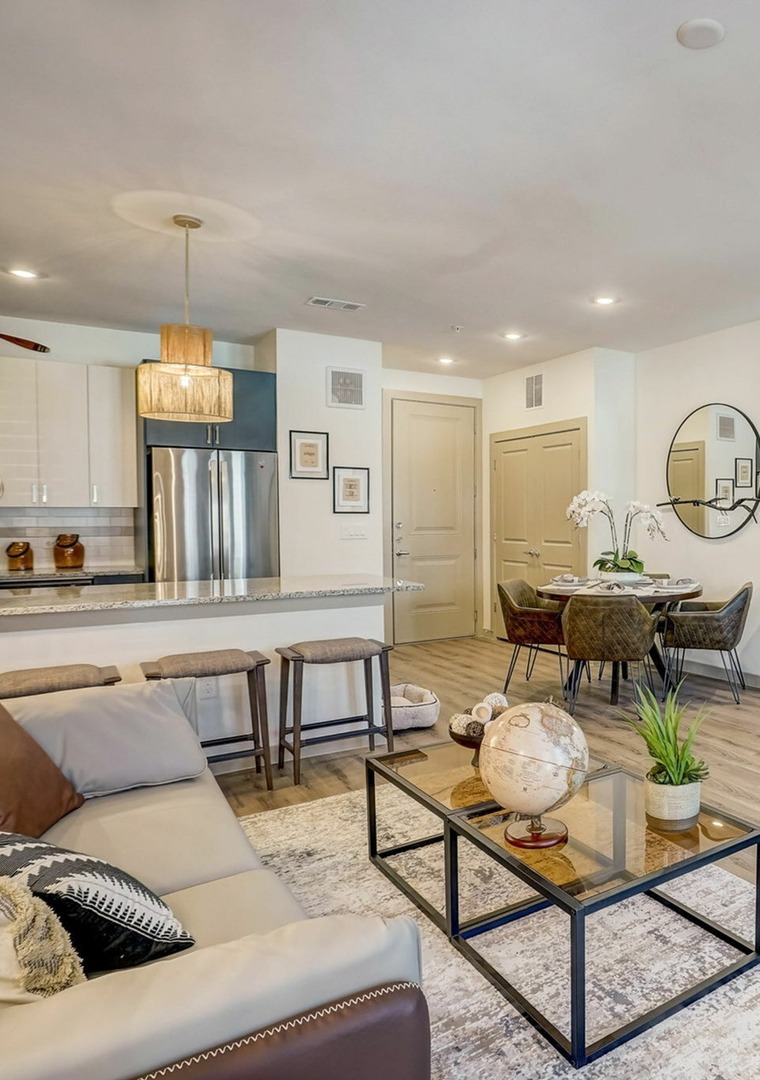 Jordan Ranch Apartments | The Vic at Jordan Ranch