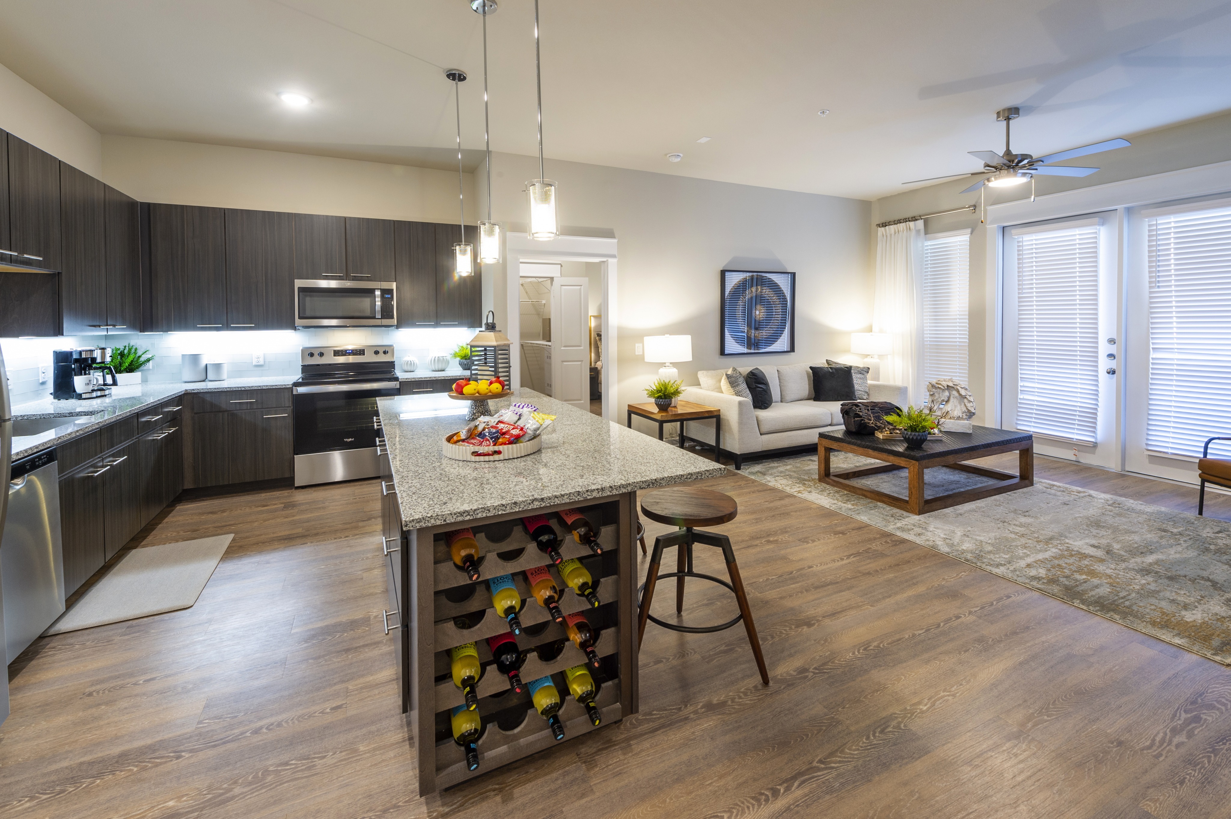 Ivy Lofts | Photo Gallery of Apartments in Pearland, TX