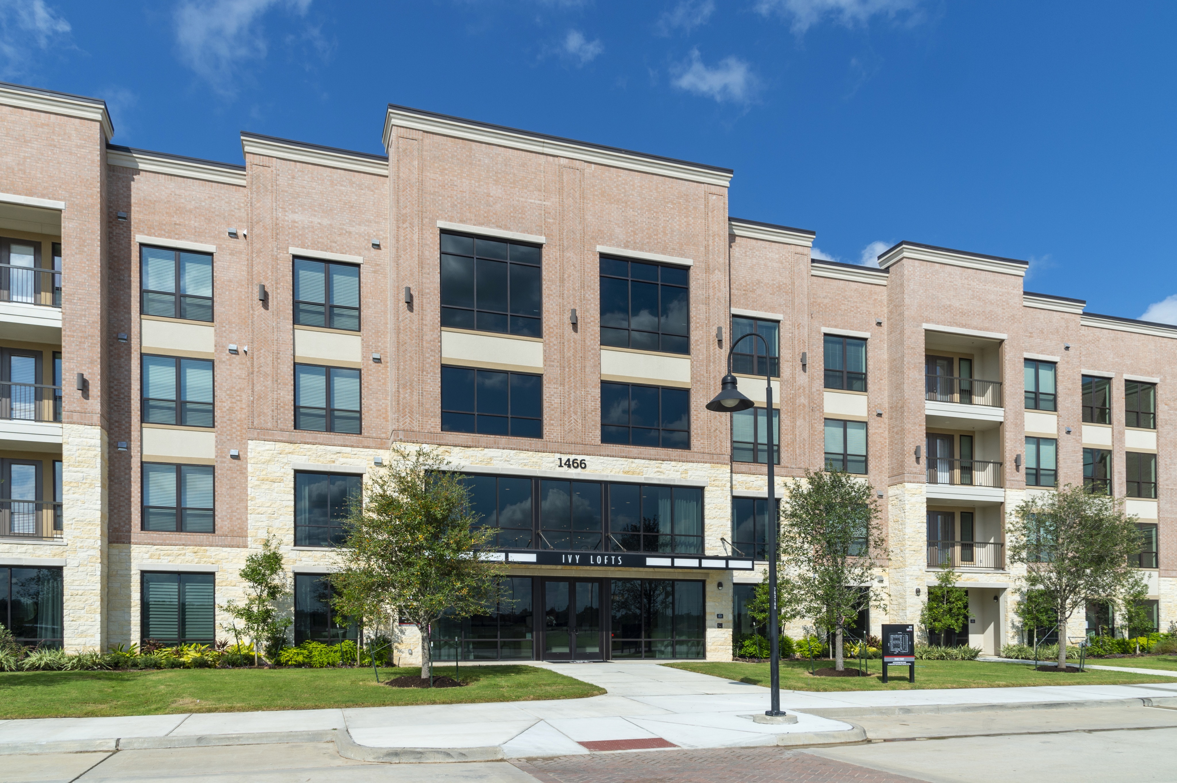 Ivy Lofts | Photo Gallery of Apartments in Pearland, TX