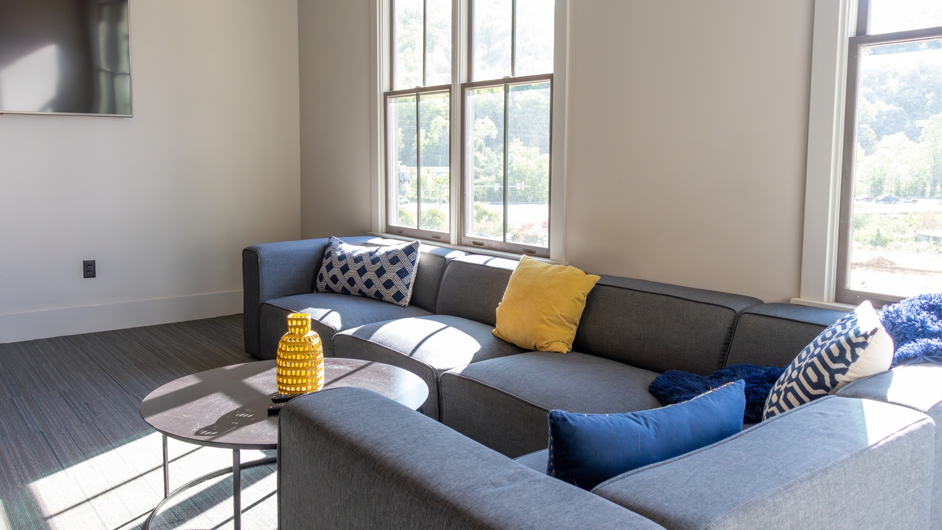 Prospect Western | Apartments In Cullowhee, NC