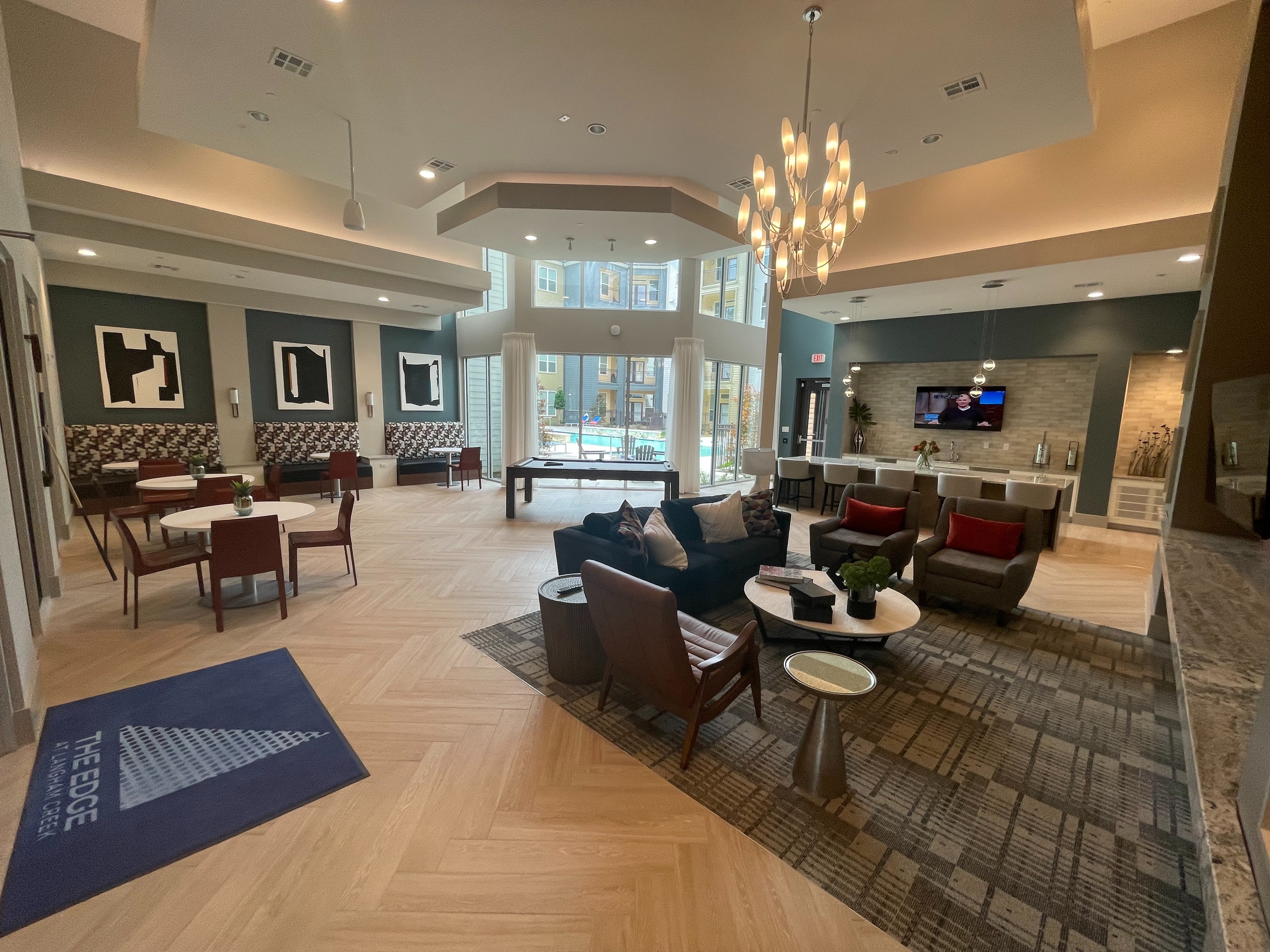 Apartments For Rent in Houston TX | Icon at Yorktown | Official Site