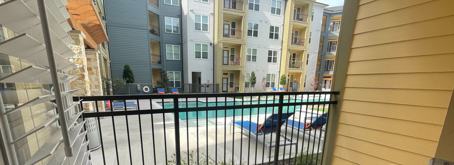 Apartments For Rent in Houston TX | Icon at Yorktown | Official Site