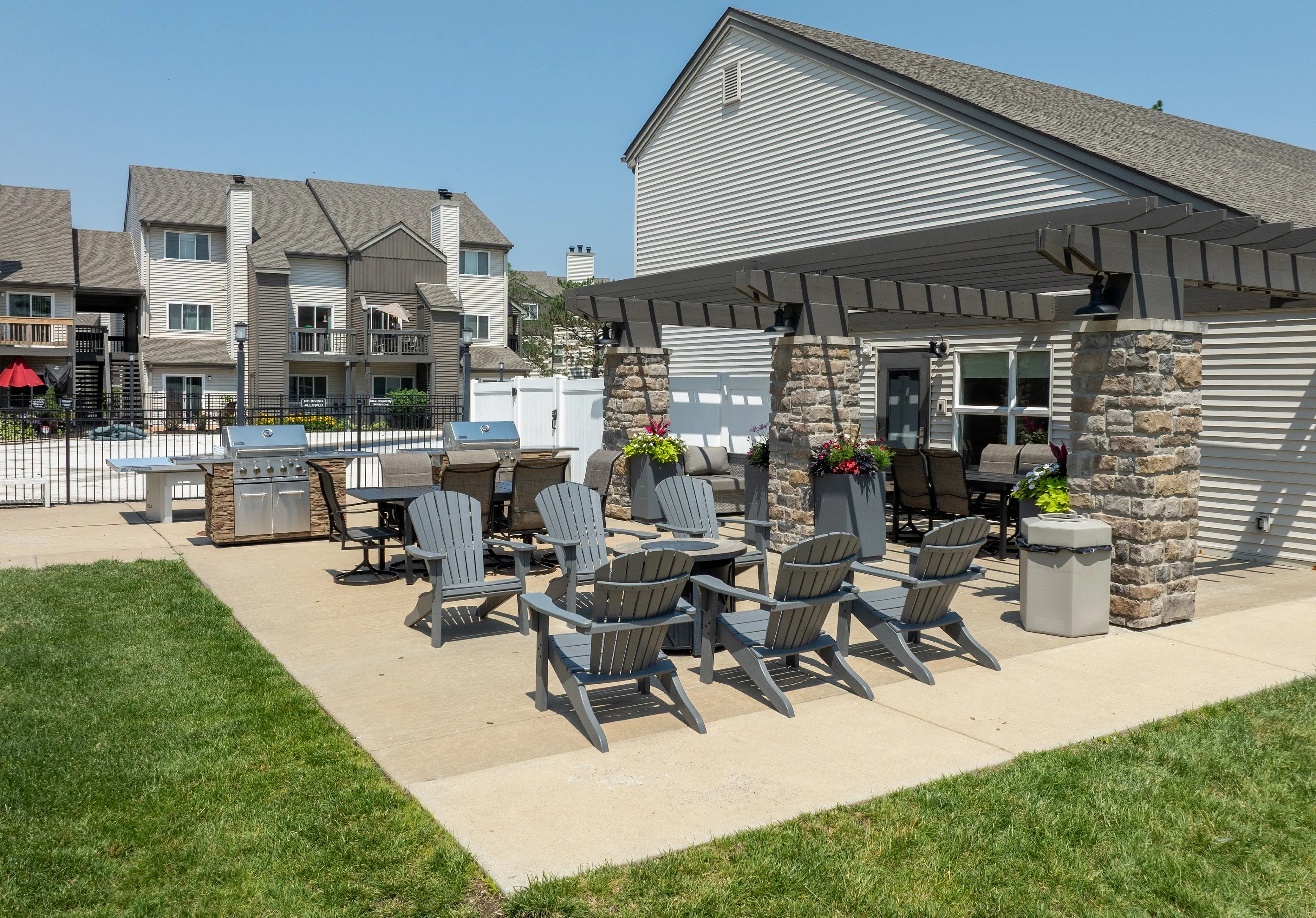Modern St. Charles Apartment Living | Photo Gallery & Tours