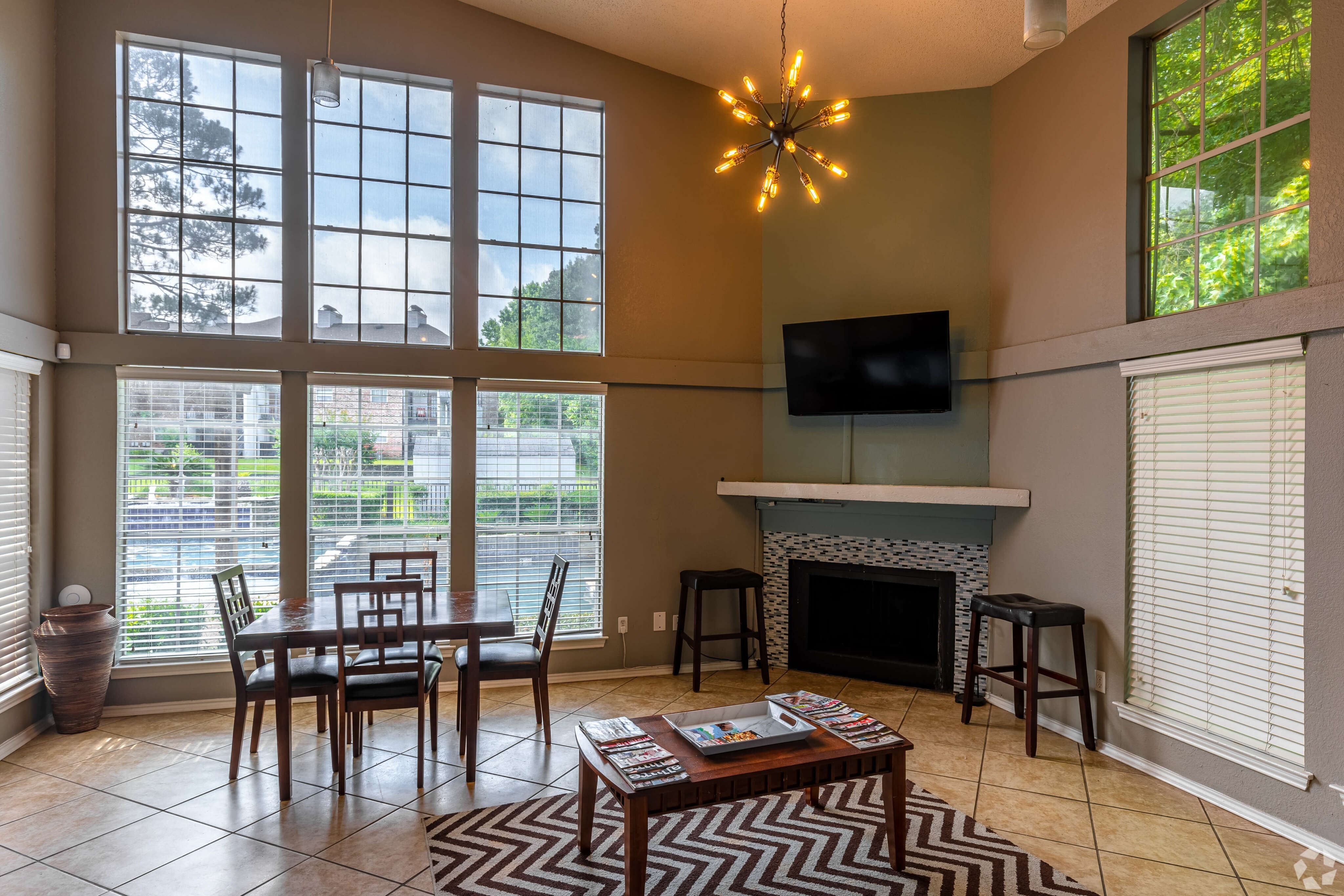 View Photos | Summer Pointe Apartments