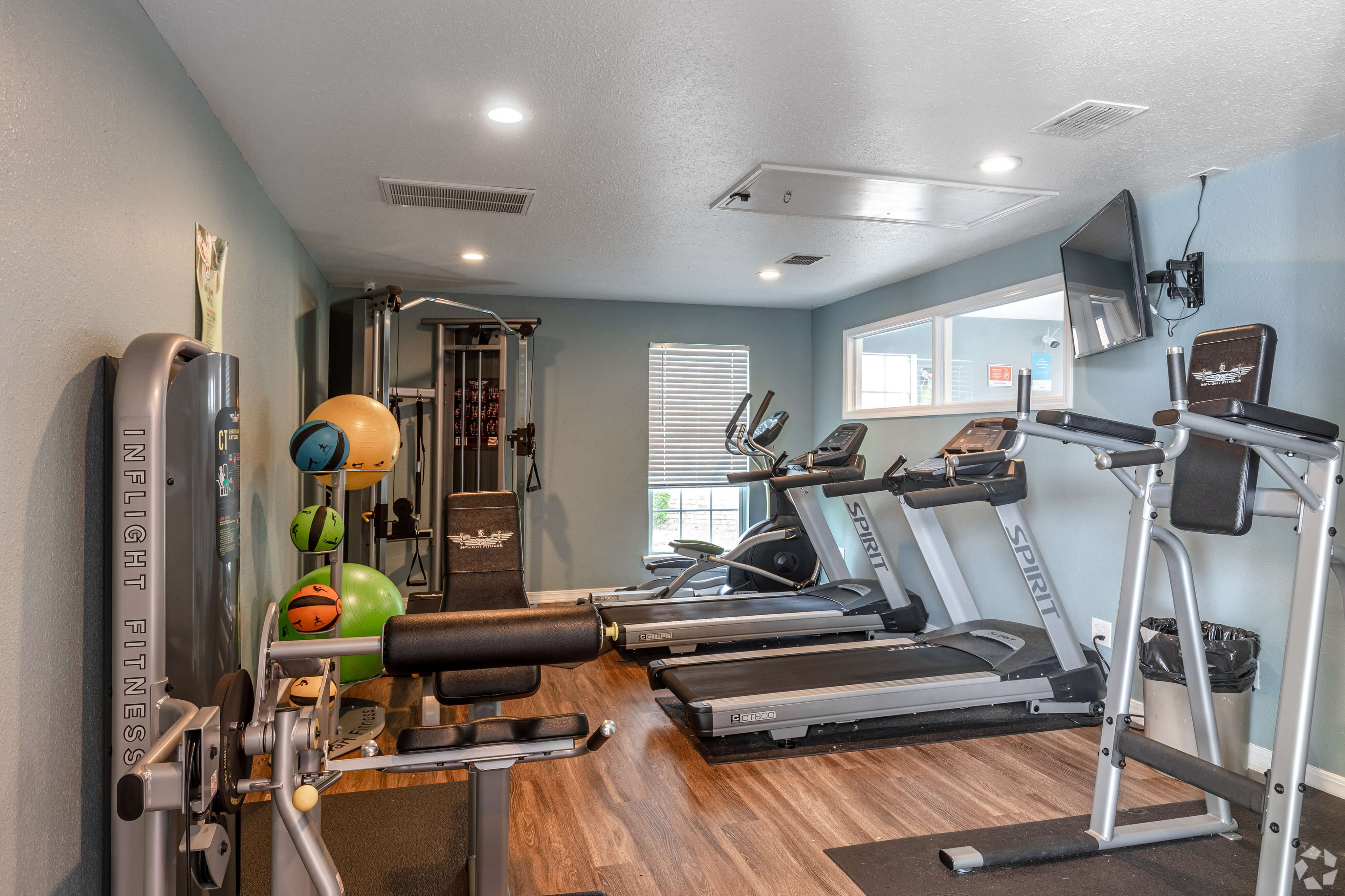 View Photos | Summer Pointe Apartments