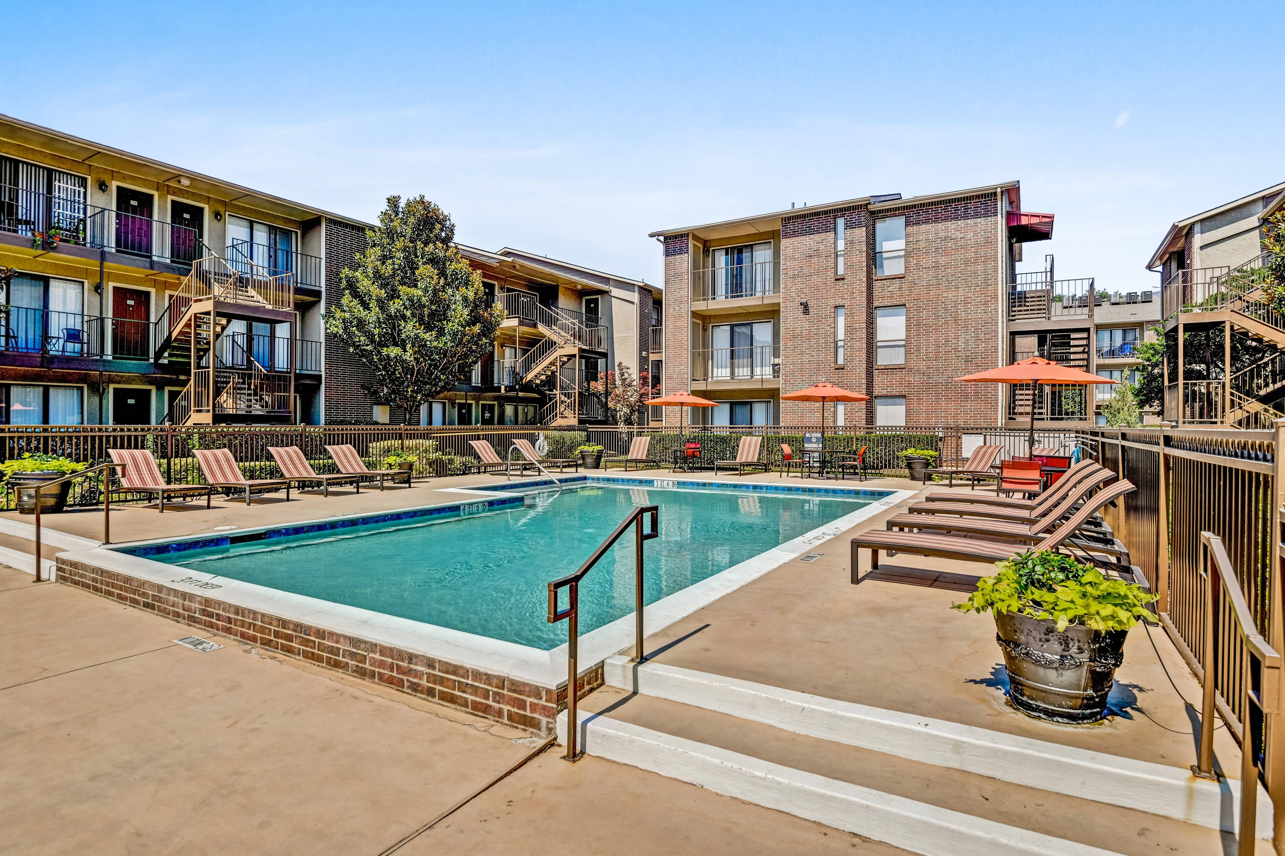 Addison Circle Dallas | Vue at Knoll Trail | Floor Plans