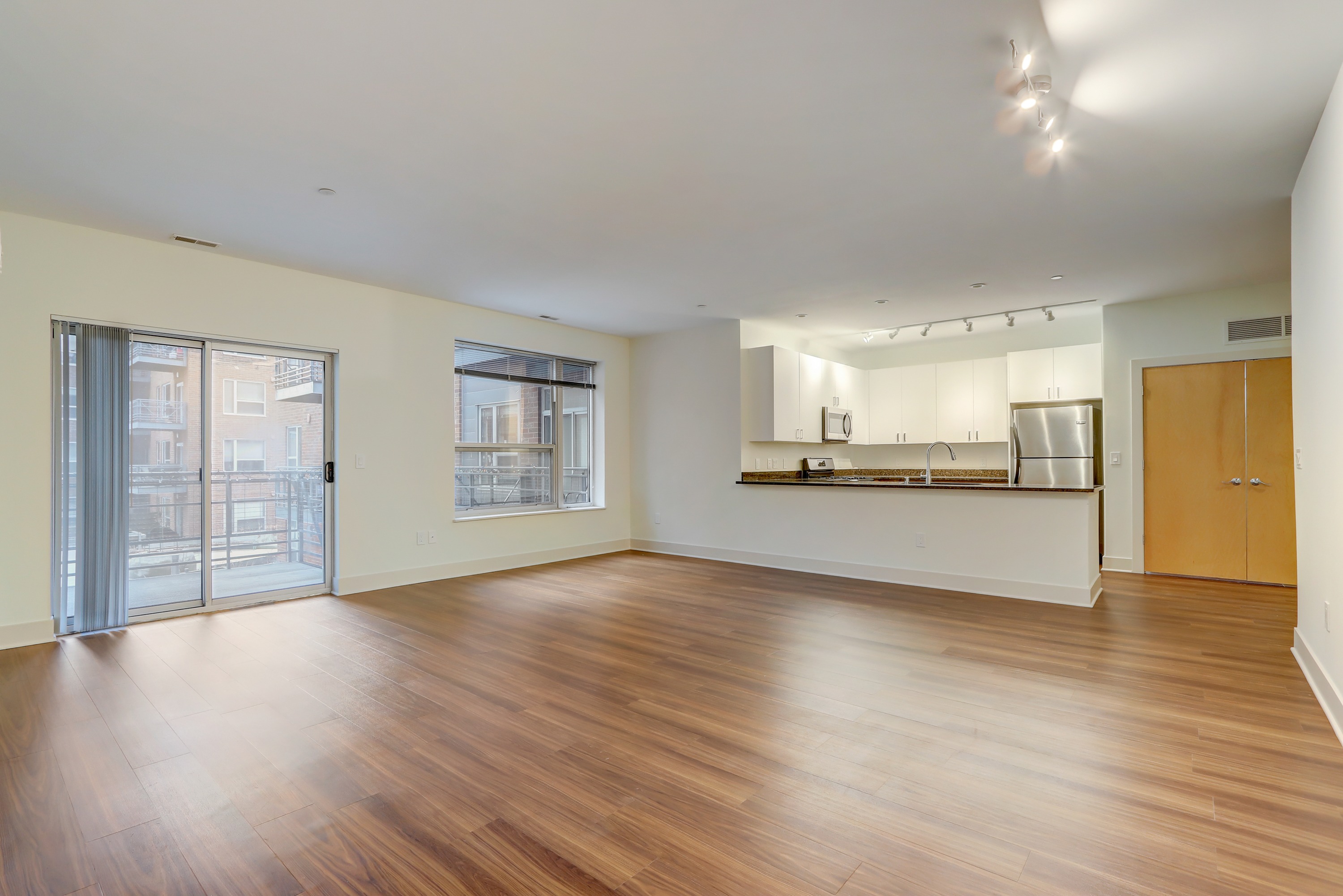 View Photos & Take A Virtual Tour | City Green Apartments