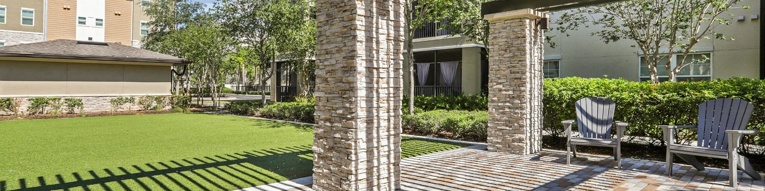 Apartments Near Brandon Westfield Mall | Easy I-75 Access