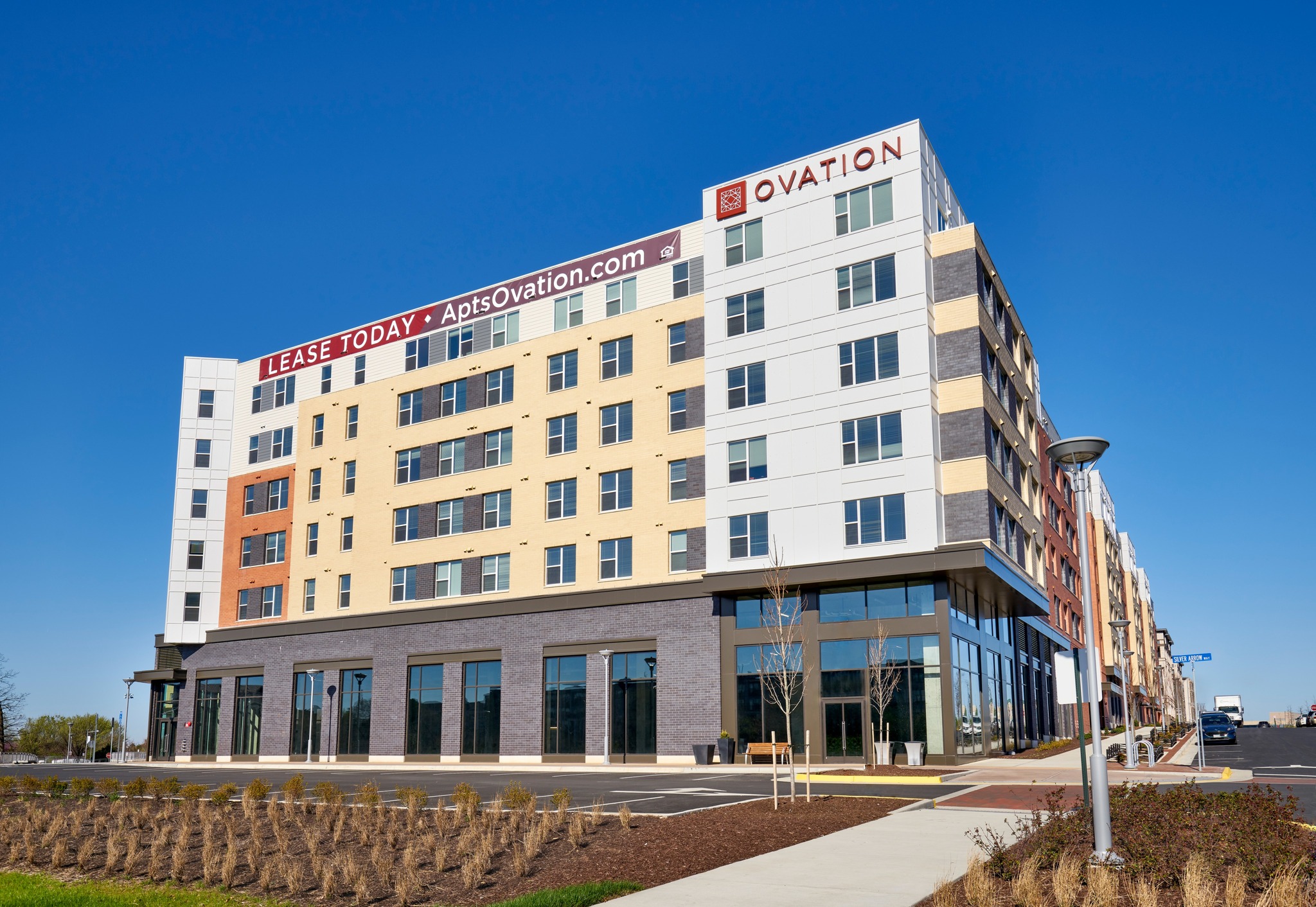 Photos | Ovation at Arrowbrook | Apartments Herndon VA