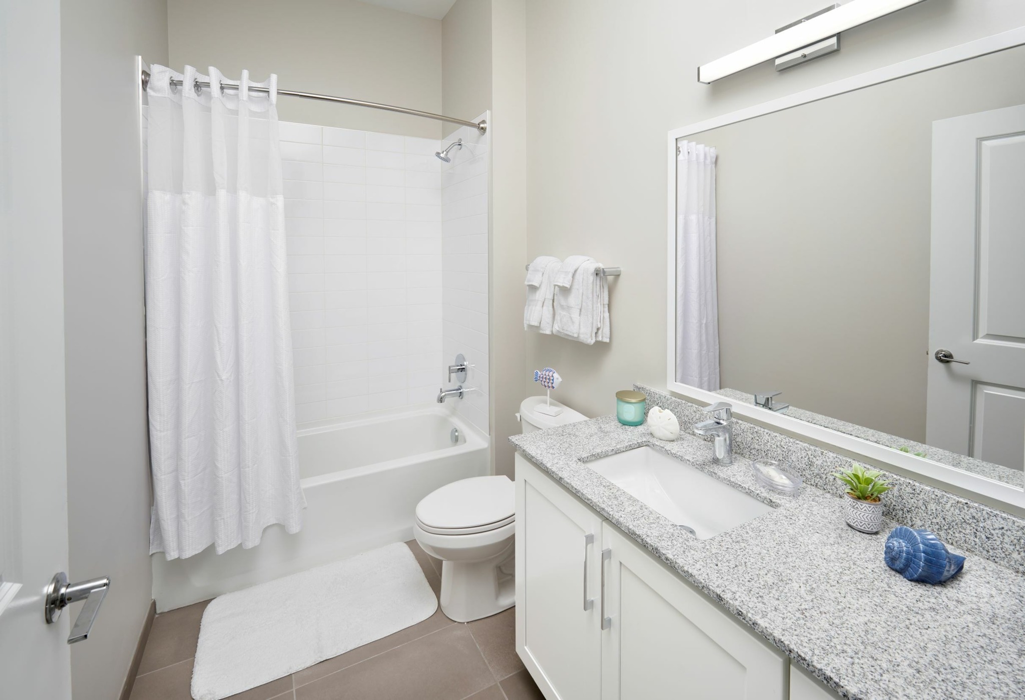 Amenities — See the Features at Robinson at One University