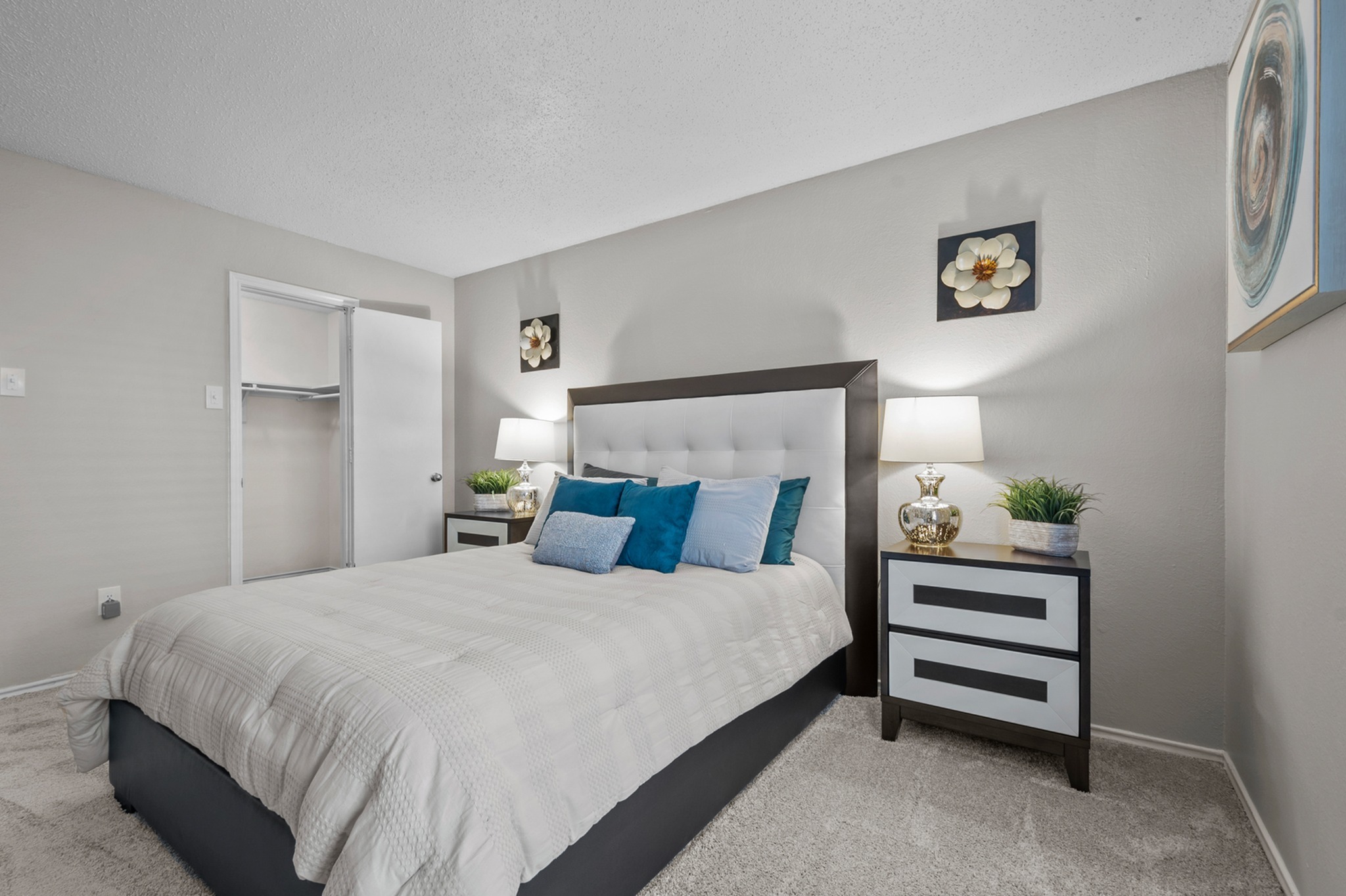 View Photos | Post Oak Place