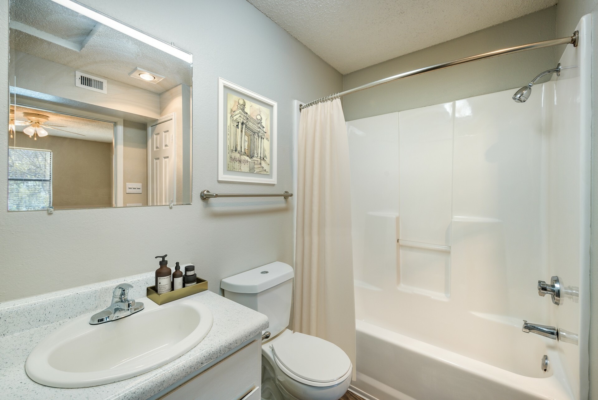 View Photos | Pinnacle Ridge Apartments