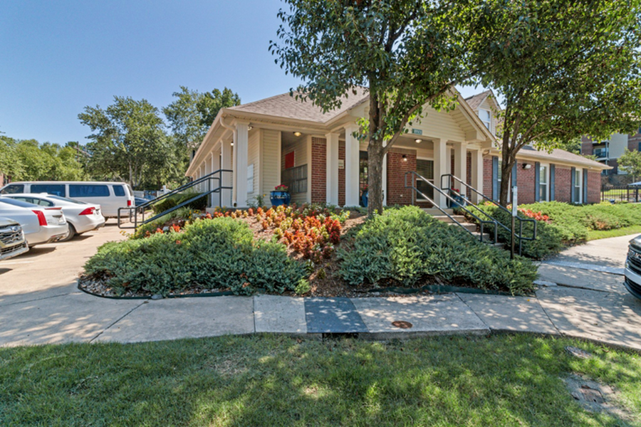 View Photos & Take A Virtual Tour | Pinnacle Ridge Apartments