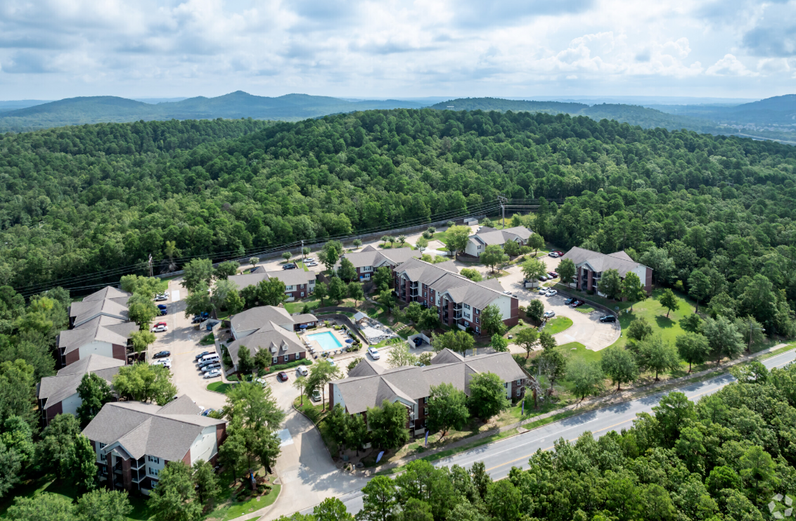 View Photos & Take A Virtual Tour | Pinnacle Ridge Apartments