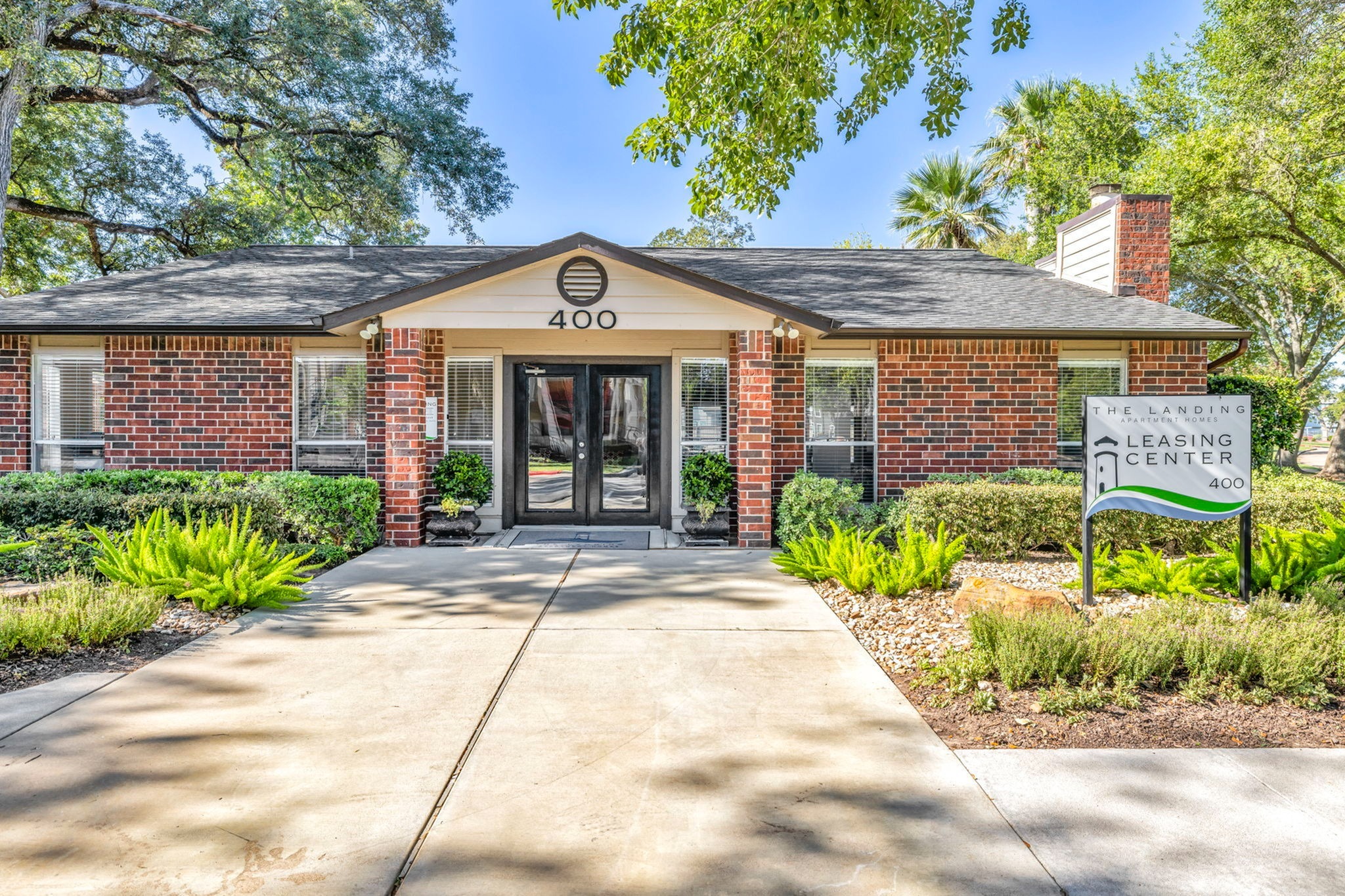 View Photos & Take A Virtual Tour | The Landing