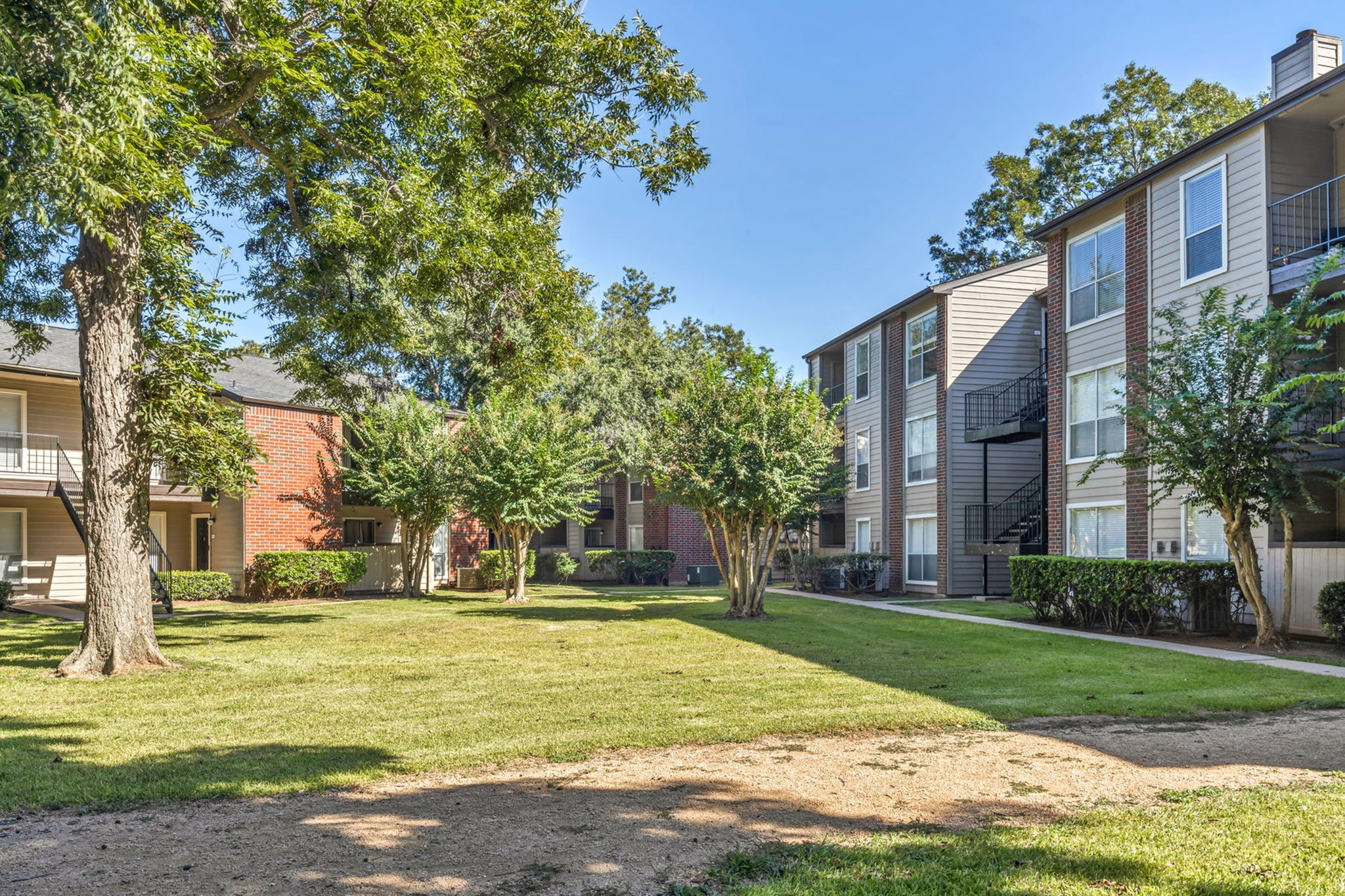 View Photos & Take A Virtual Tour | The Landing