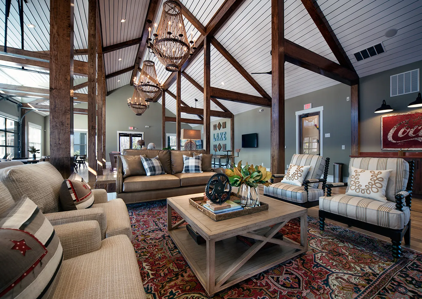 View Photos & Take A Virtual Tour | One Hampton Lake
