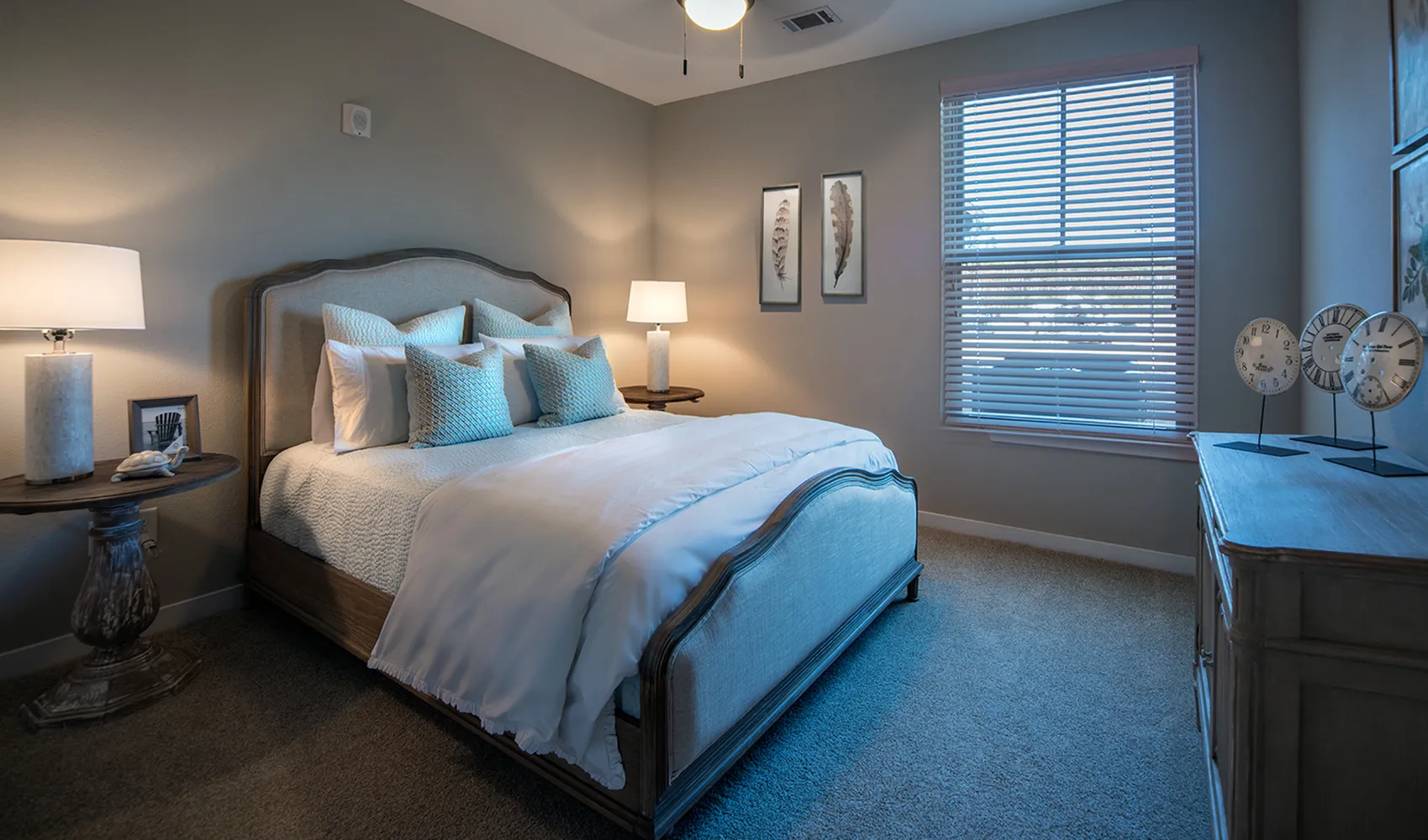 View Photos & Take A Virtual Tour | One Hampton Lake