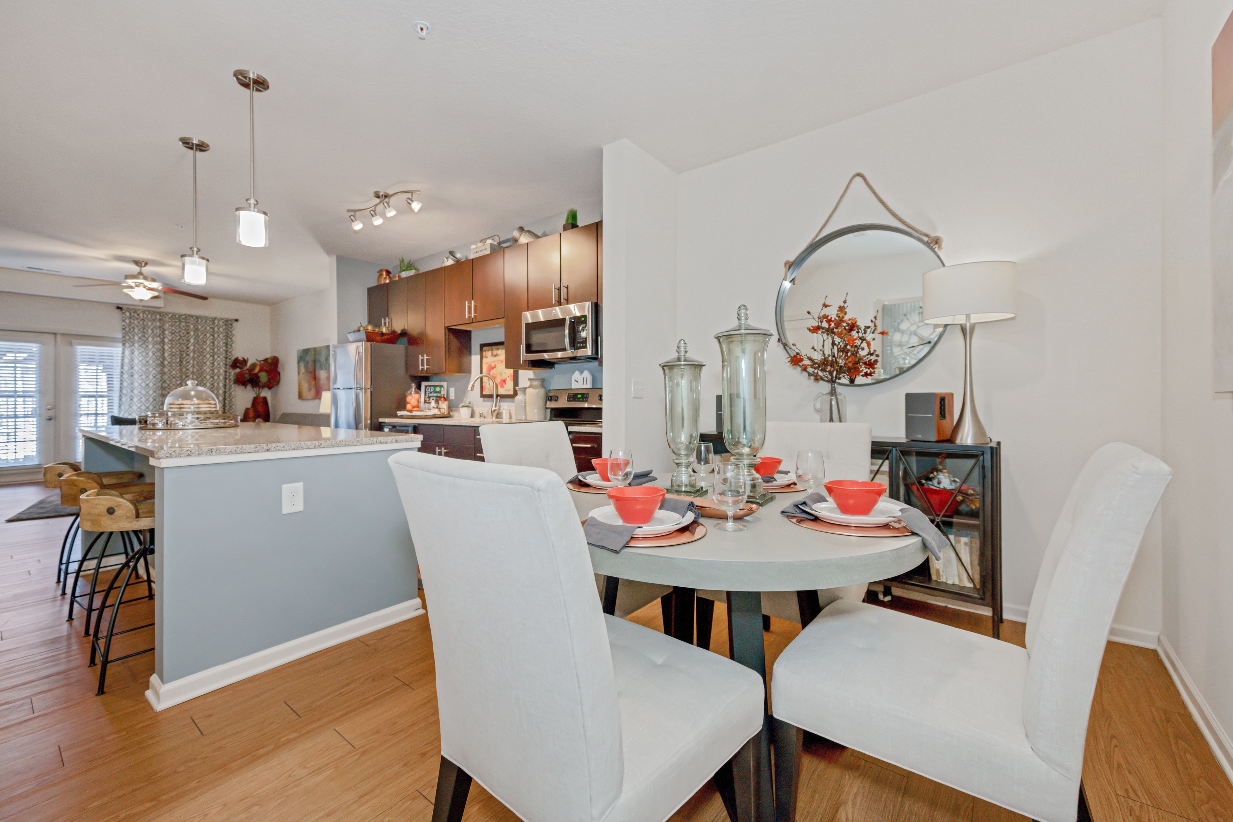 Louisville Kentucky Apartments for Rent | Springhouse Photos