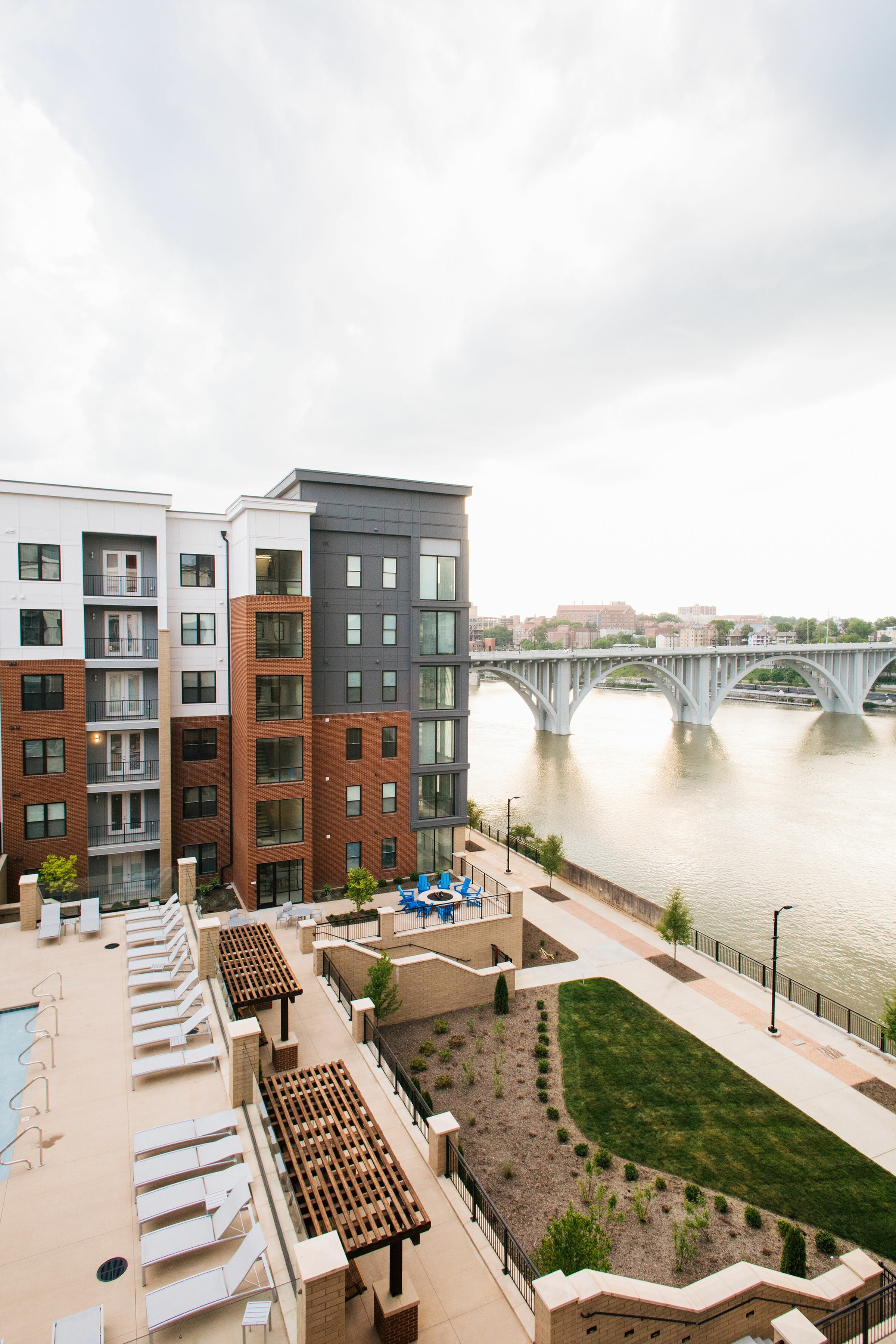 Property Photos | One Riverwalk