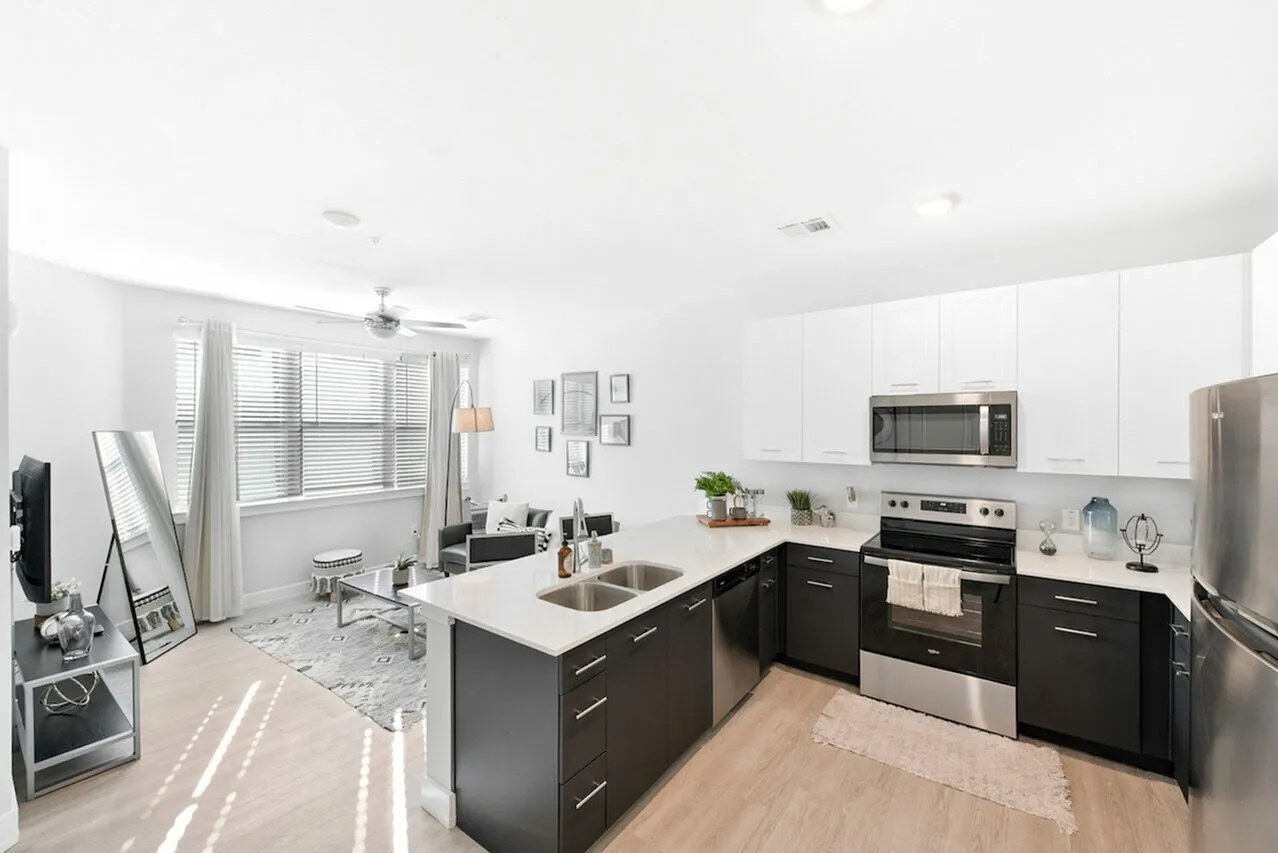 View Photos & Take A Virtual Tour | Park Place at Tampa