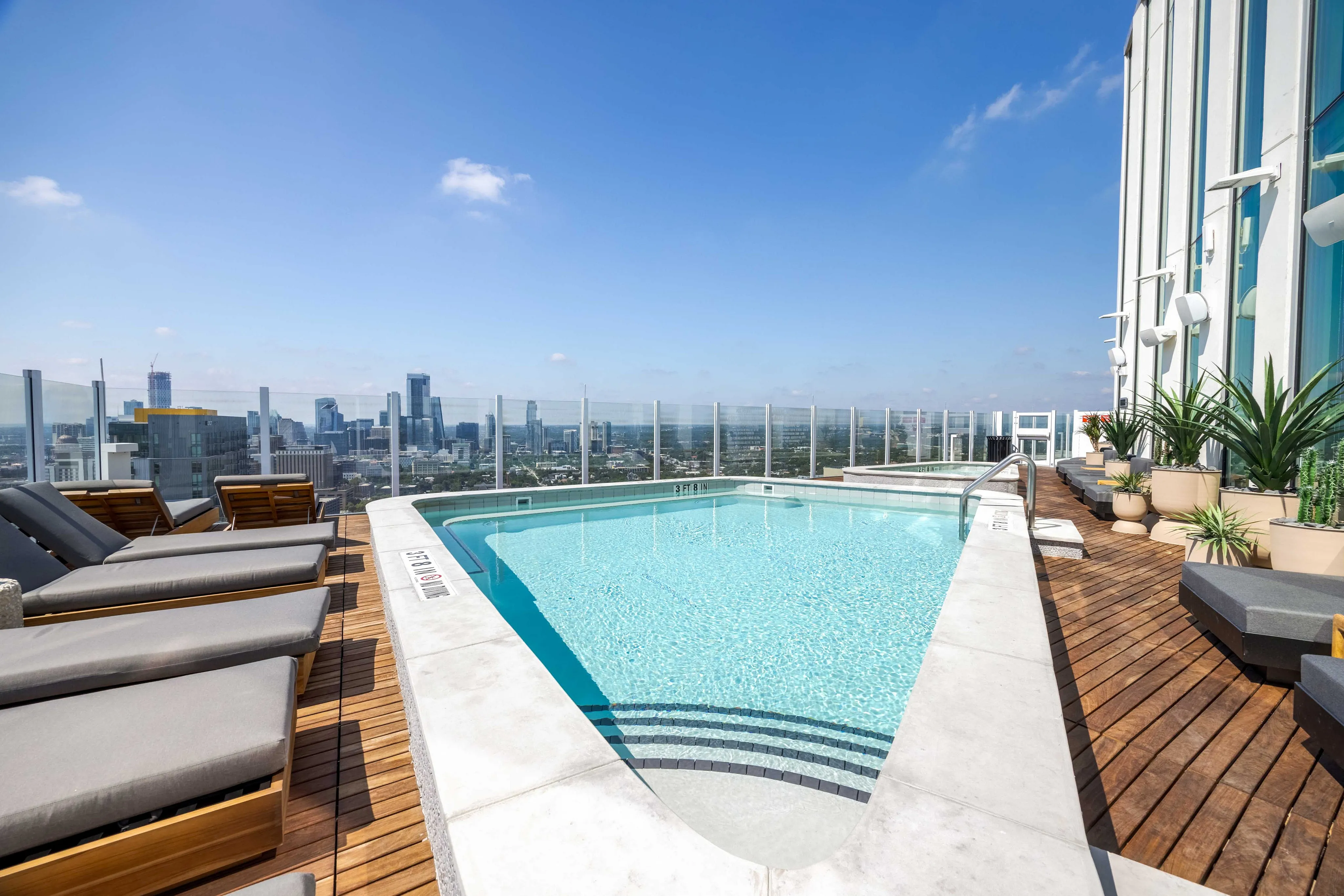 View Photos & Take A Virtual Tour | Icon at Austin