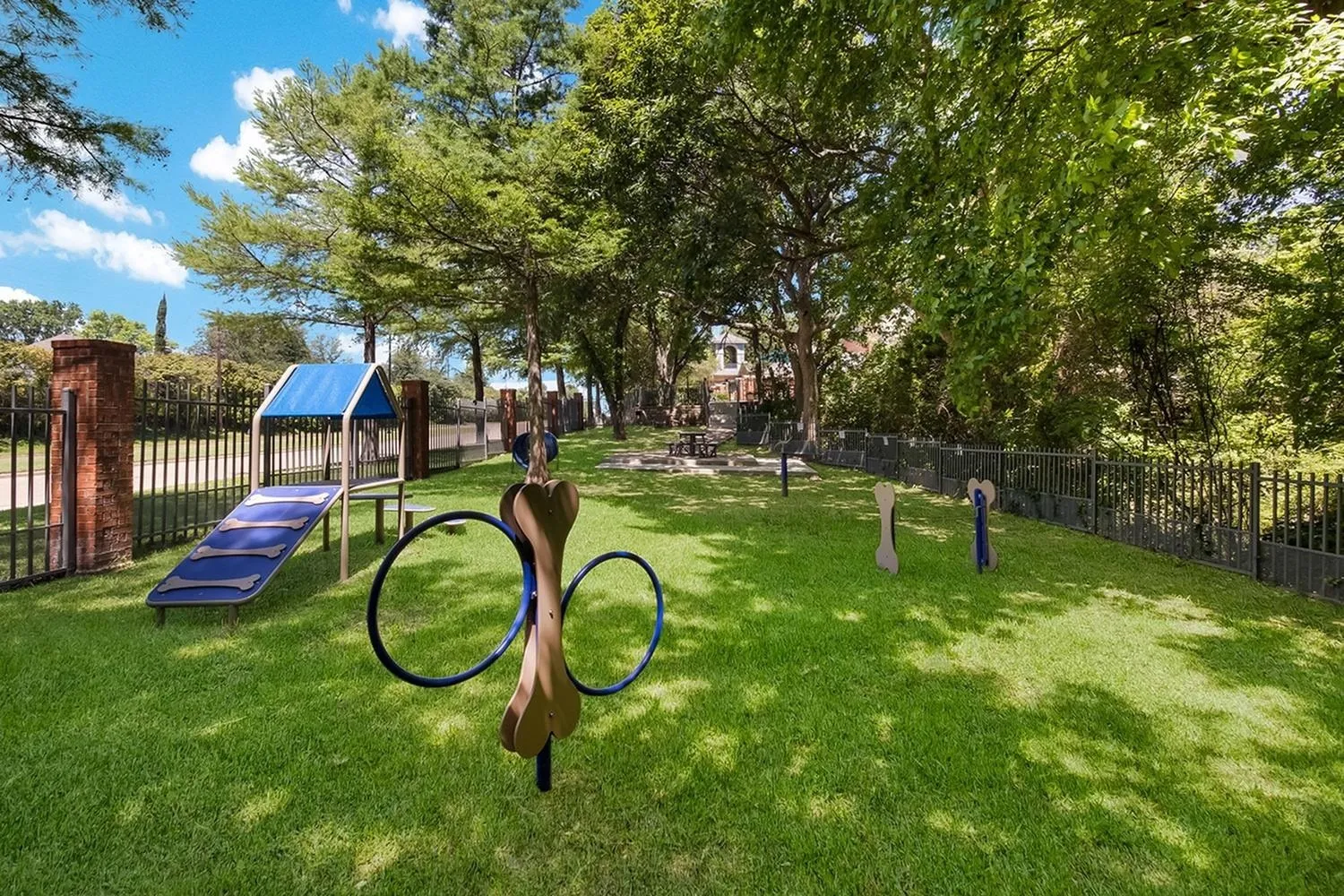 View Photos | Retreat at Spring Park