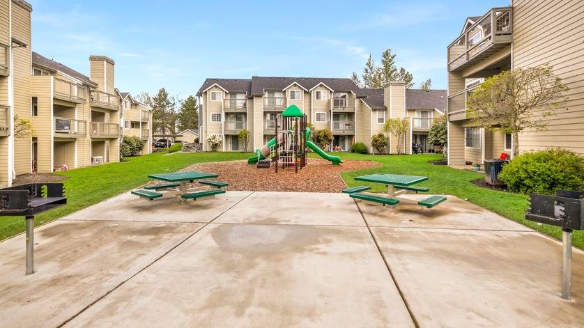 View Photos & Take A Virtual Tour | Citizen & Oake Apartments