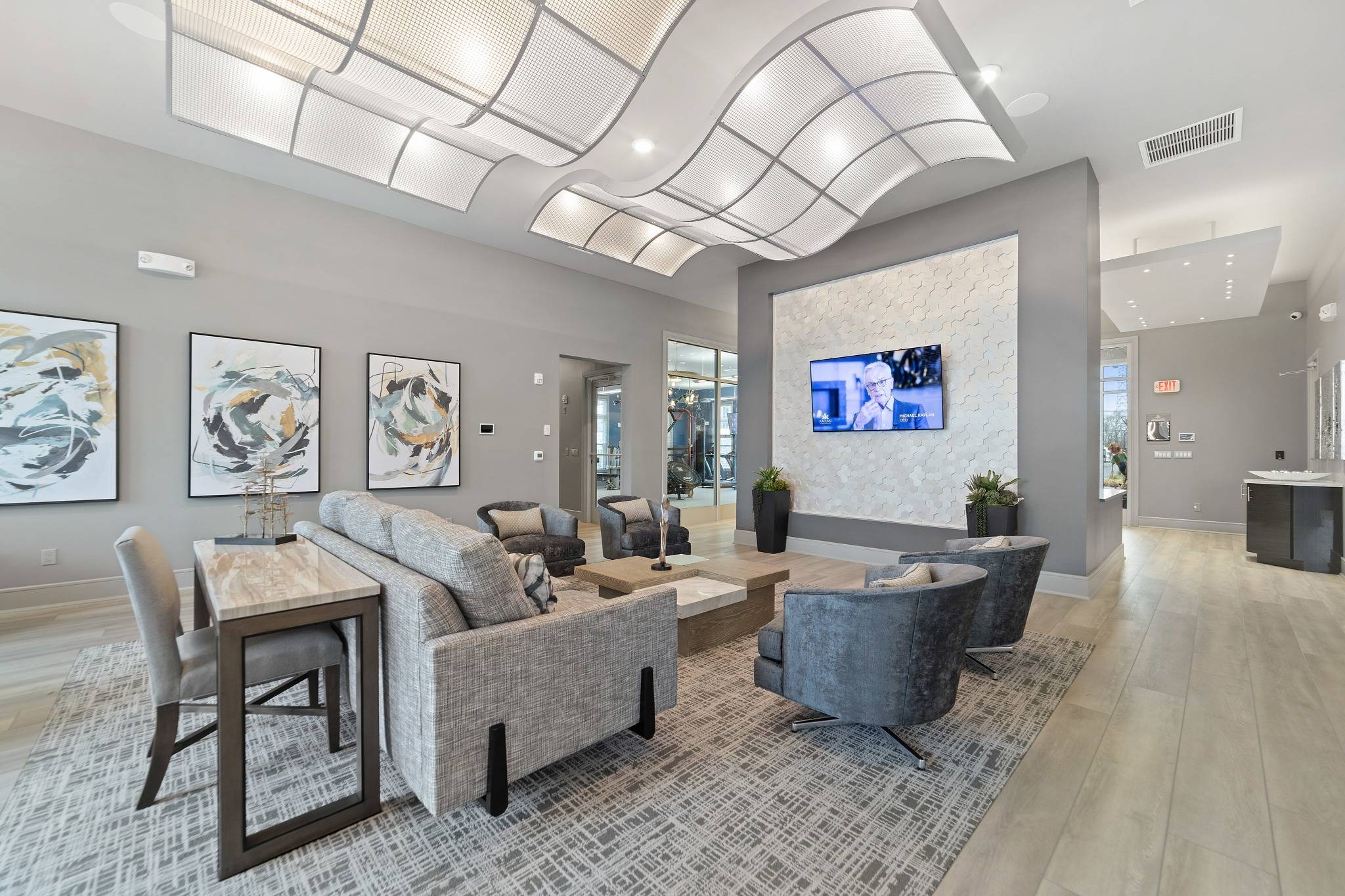 View Photos & Take A Virtual Tour | Camelot at Edison