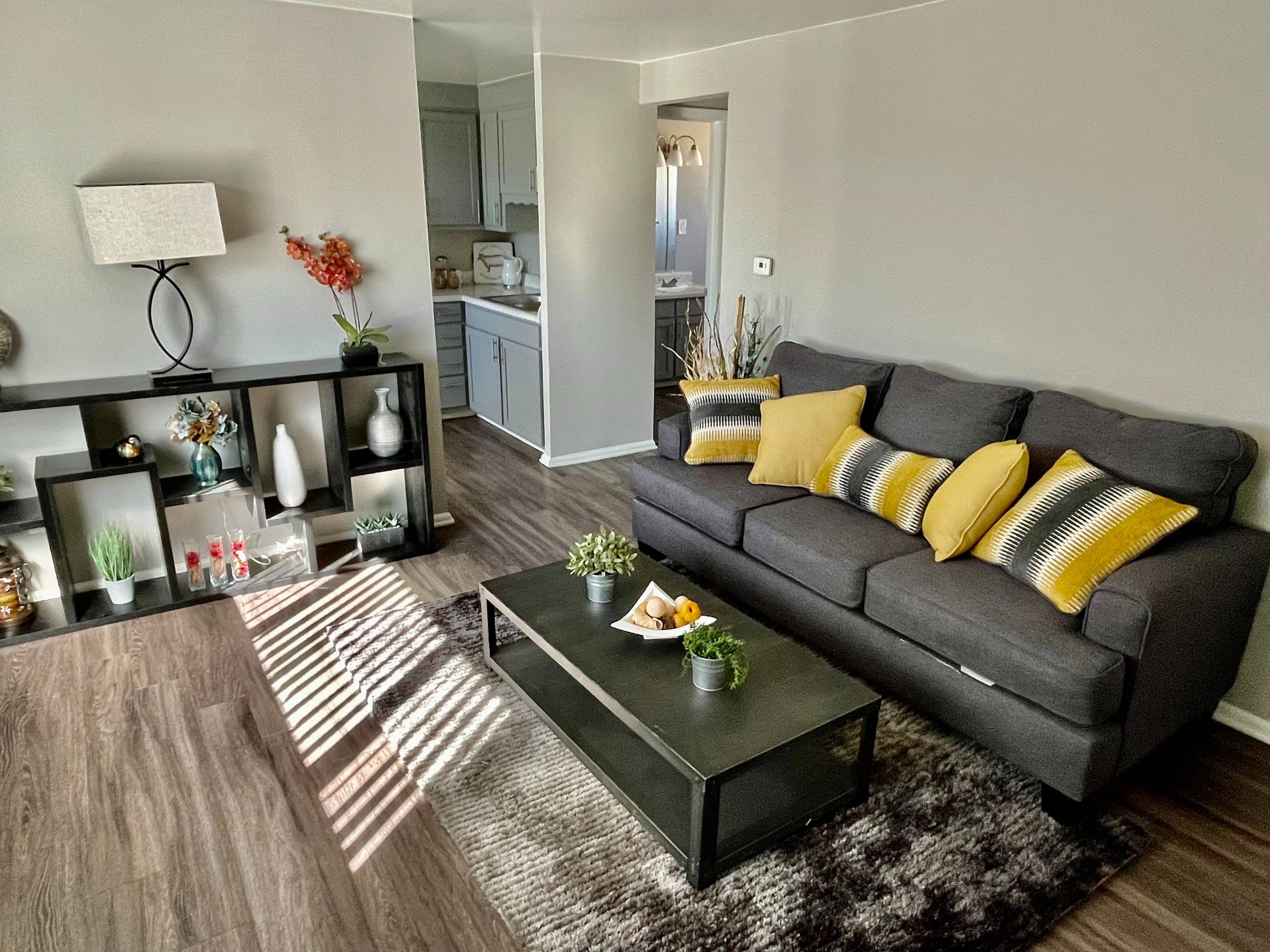 View Photos & Take A Virtual Tour | Autumn Lane Apartments