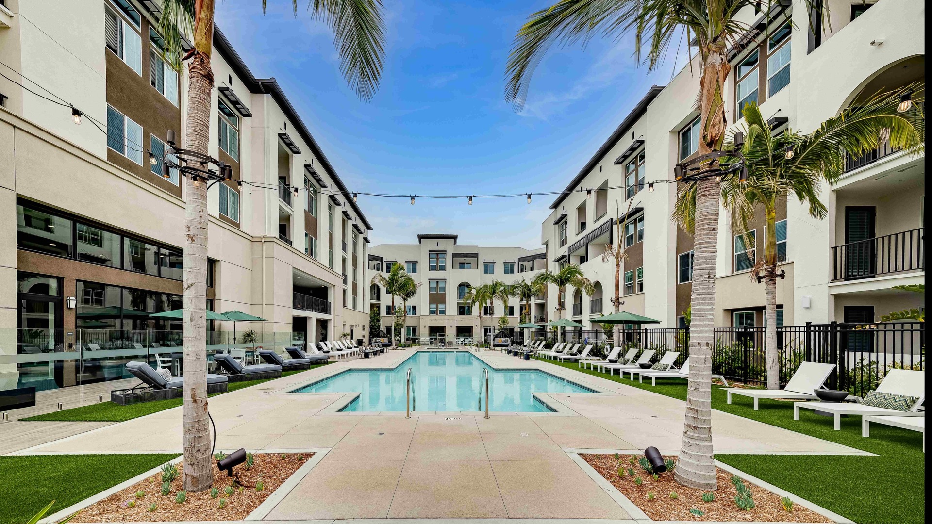 Enclave Town Center | Apartments In Chula VIsta, CA