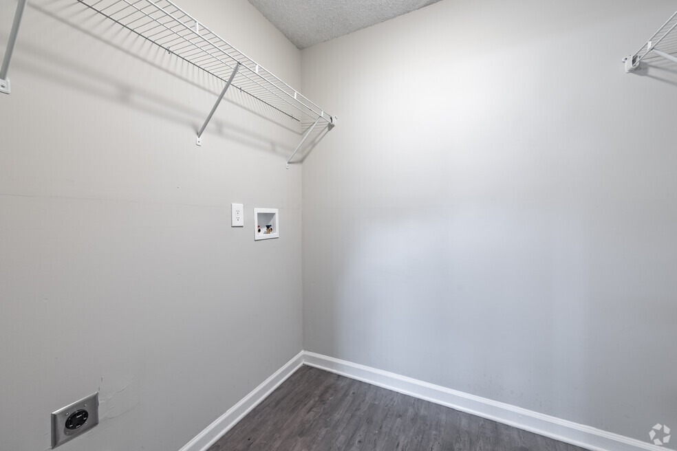 View Photos | Decatur Lofts