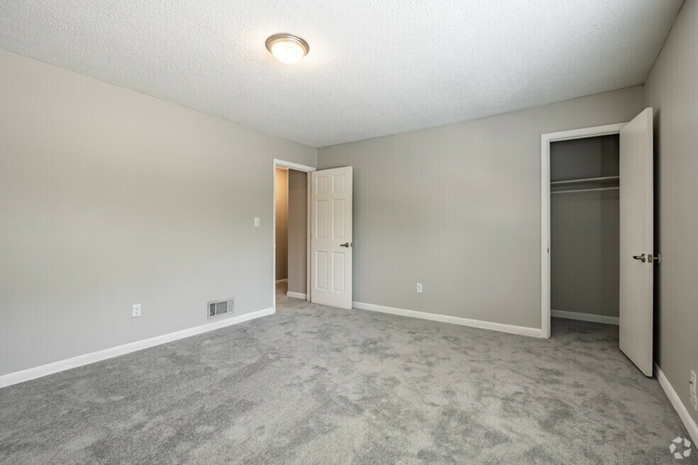 View Photos | Cedarview Townhomes